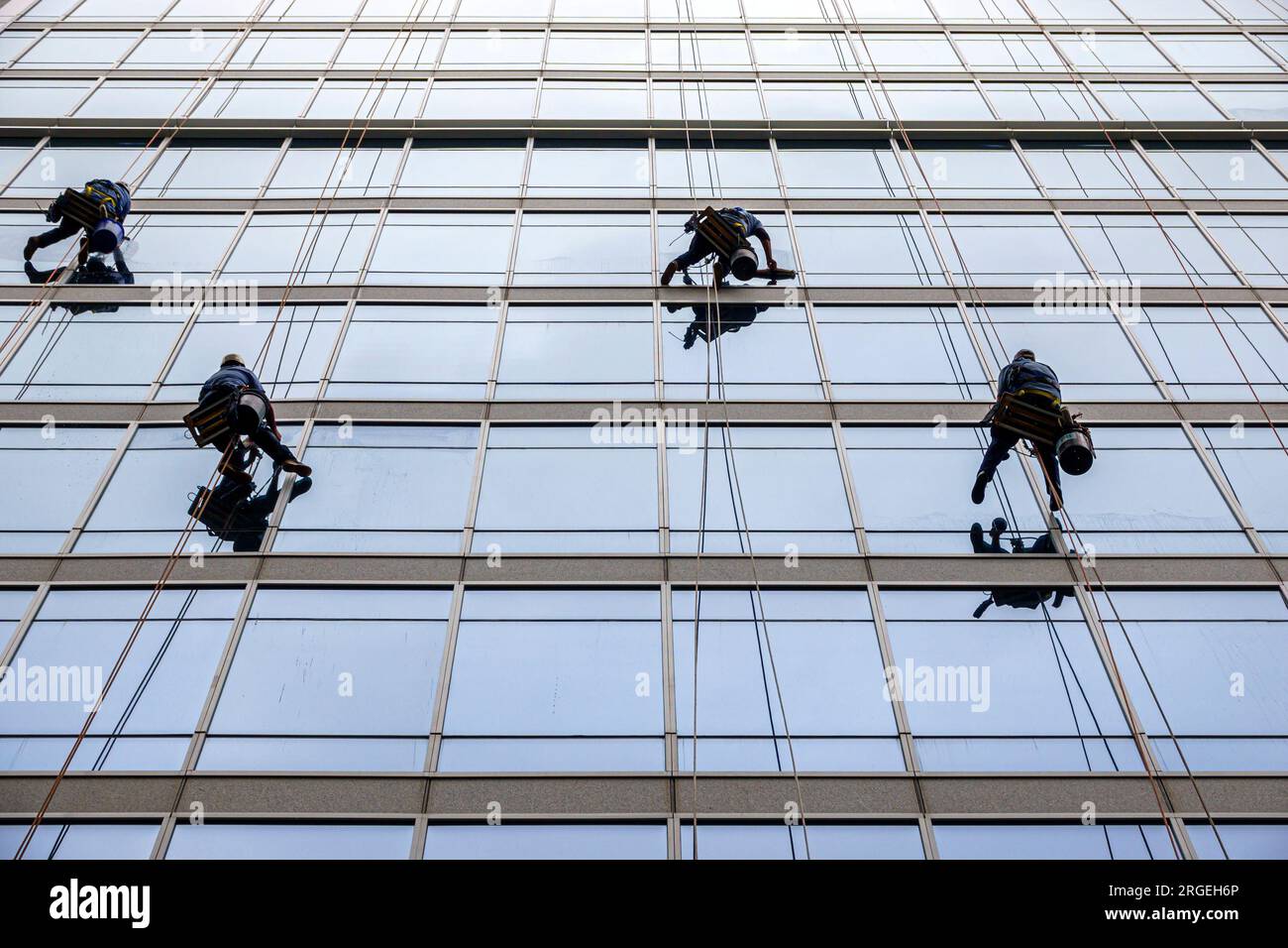 Using safety ropes hi-res stock photography and images - Alamy
