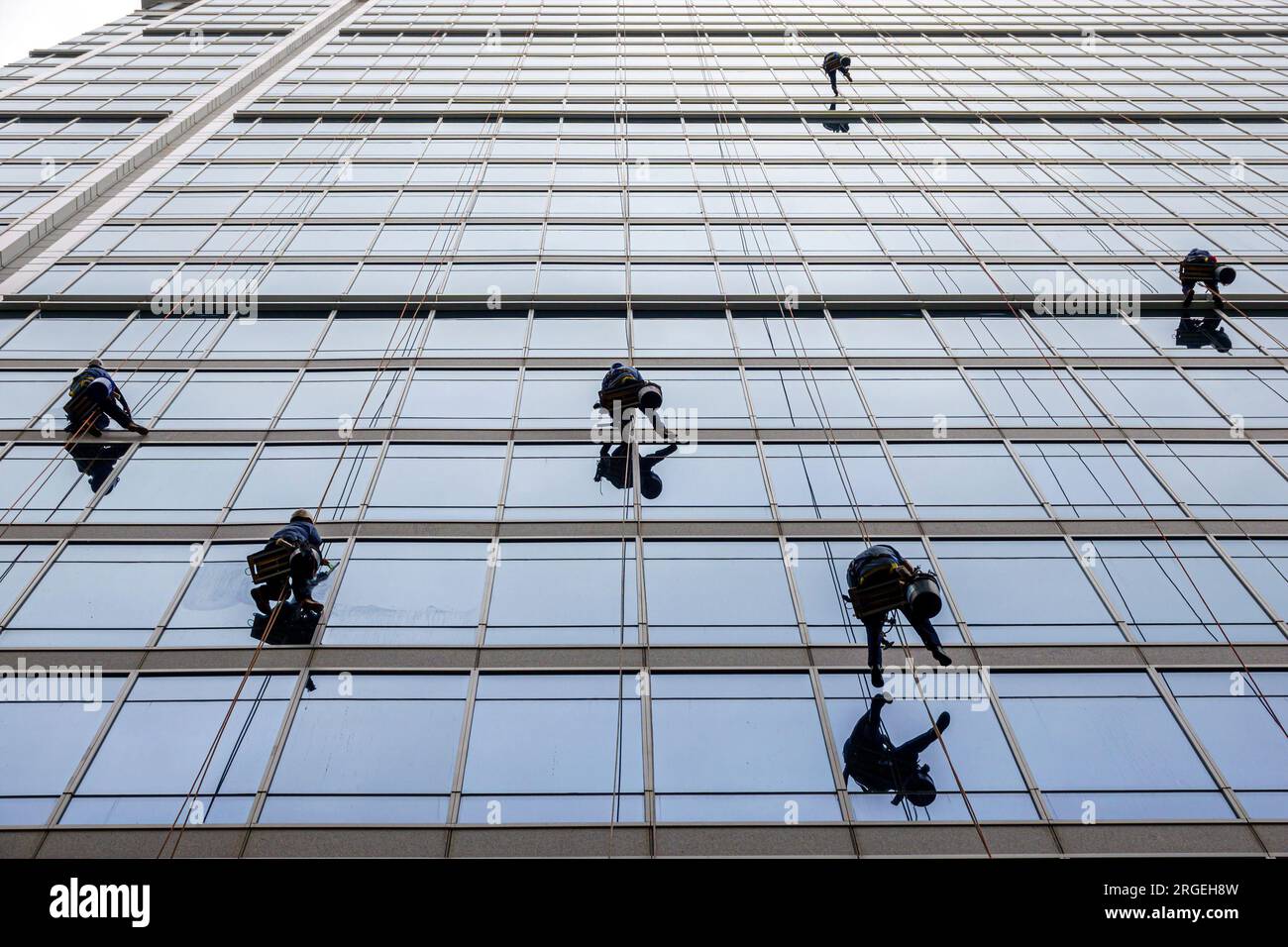 Using safety ropes hi-res stock photography and images - Alamy