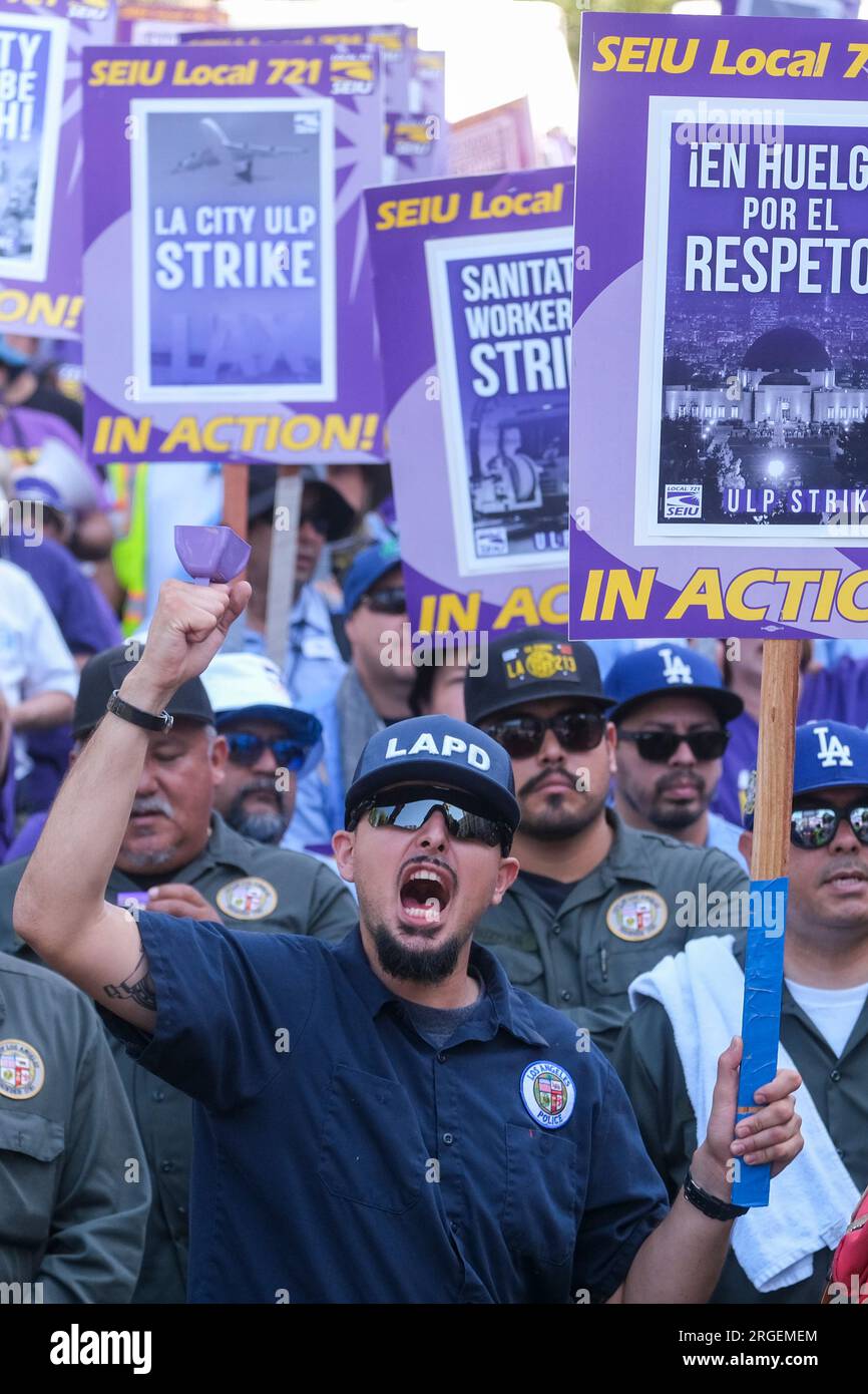 Slogans picket hi-res stock photography and images - Alamy