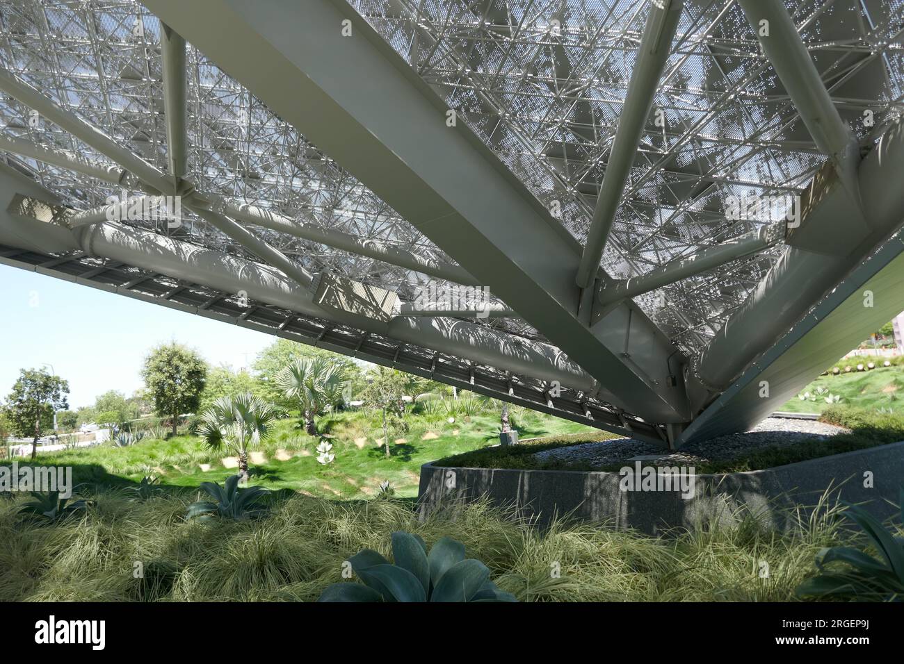 Taylor swift 2023 grammy hi-res stock photography and images - Alamy