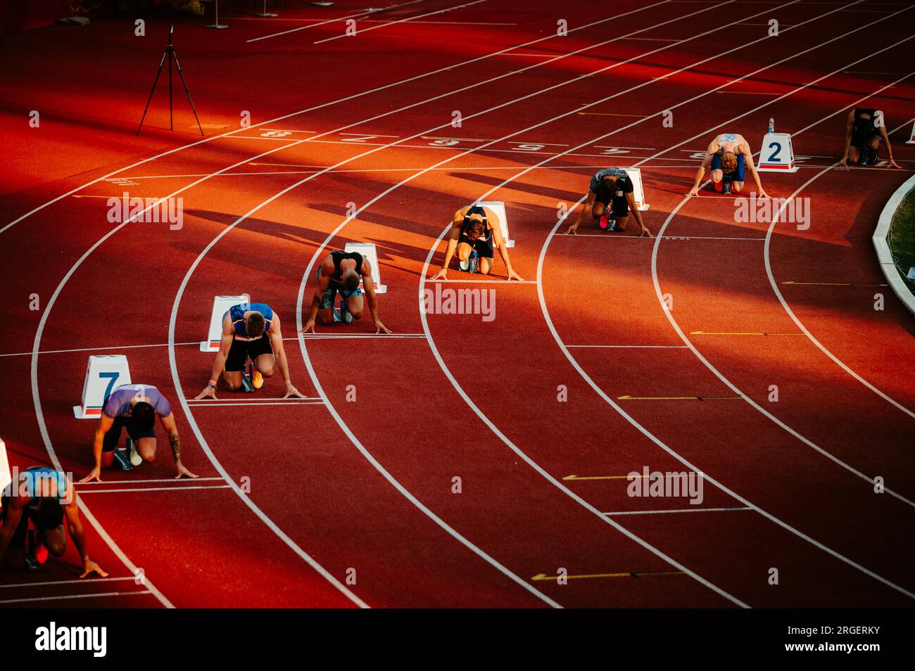 200m race hi-res stock photography and images - Alamy