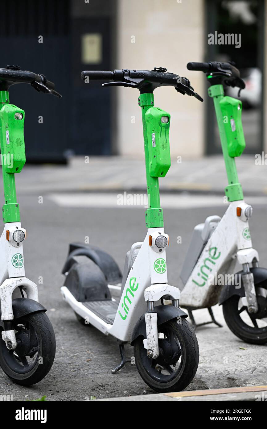 Paris, France. 08th Aug, 2023. Illustration picture shows people using ...