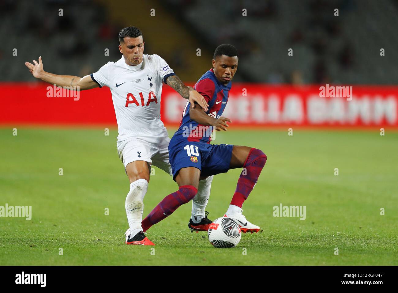 Porro tottenham hi-res stock photography and images - Alamy