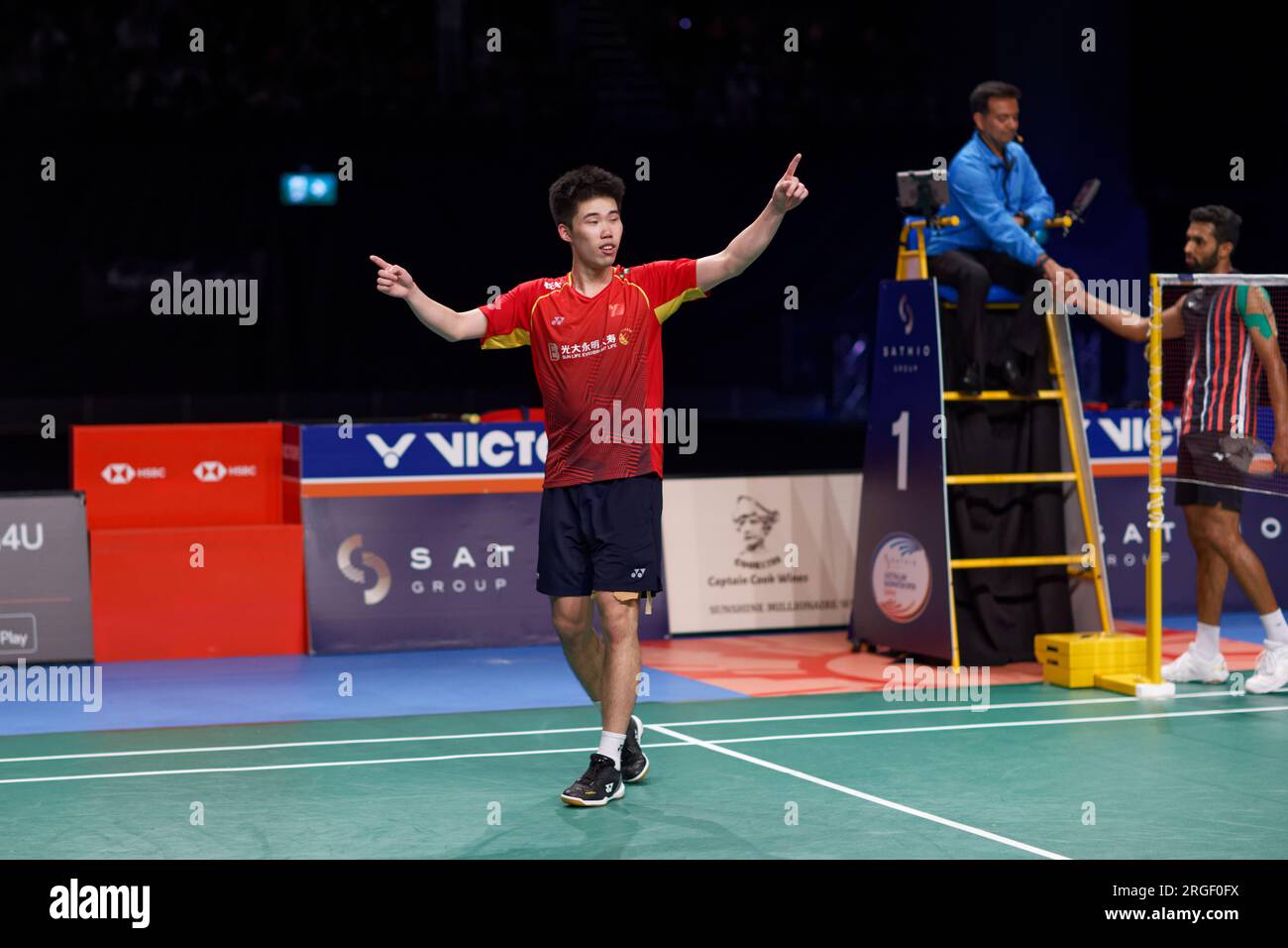 Weng Hong Yang of China celebrates after winning the men's singles ...