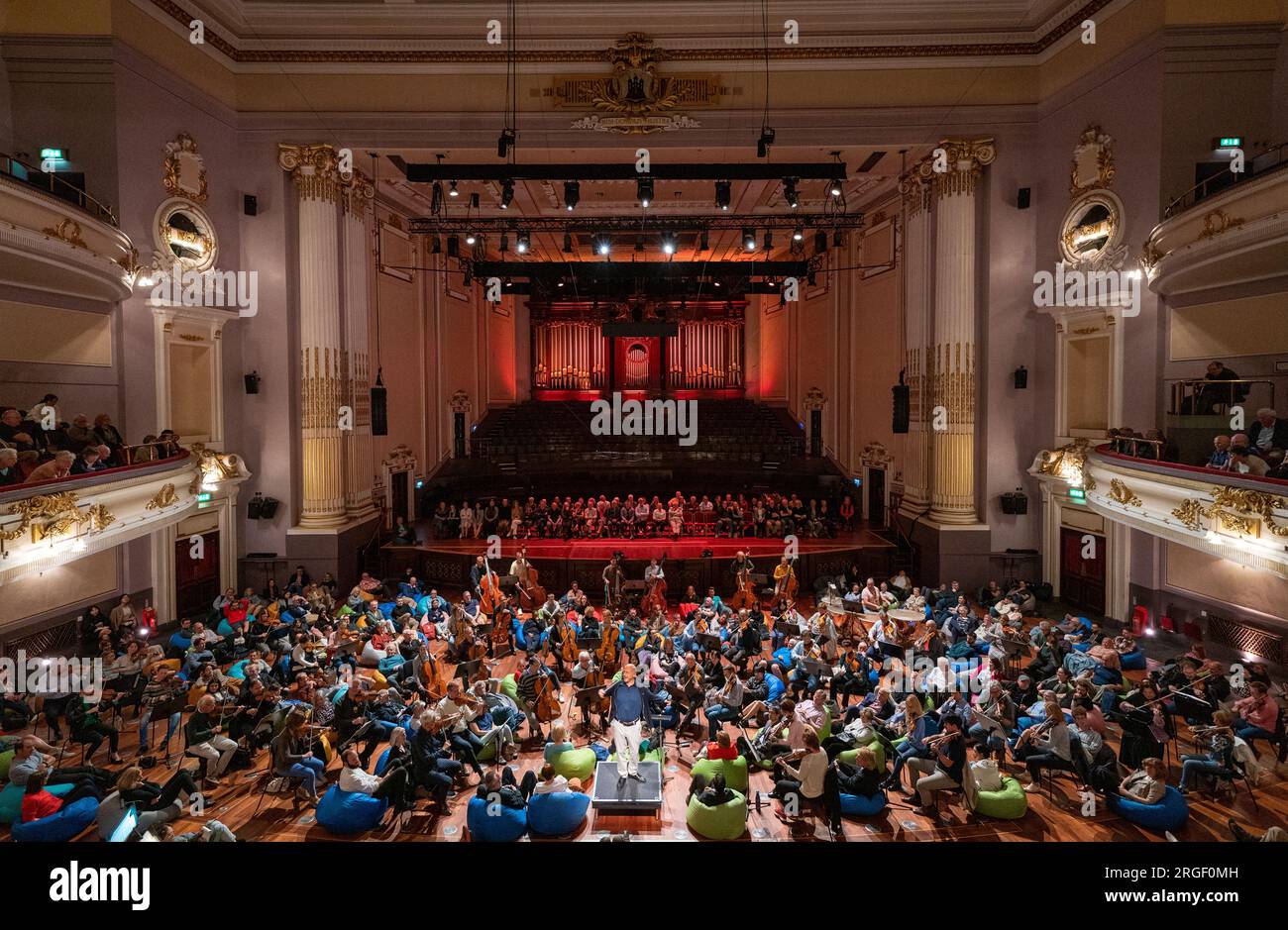 Budapest festival orchestra ivan hi-res stock photography and images ...
