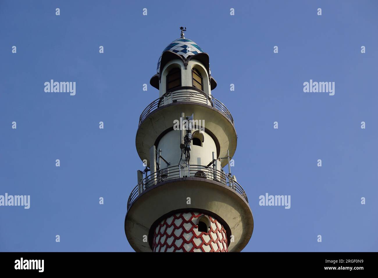 The minaret of a modern mosque Stock Photo - Alamy