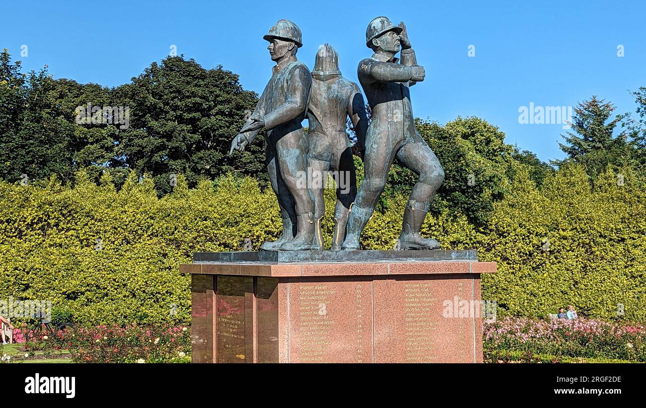 Piper Alpha Memorial, Aberdeen Stock Photo - Alamy