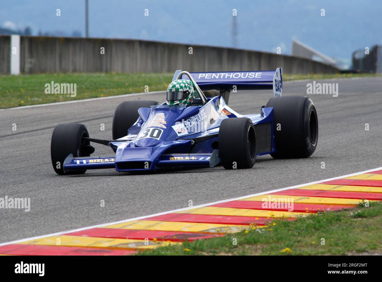 Rizla logo hi-res stock photography and images - Alamy