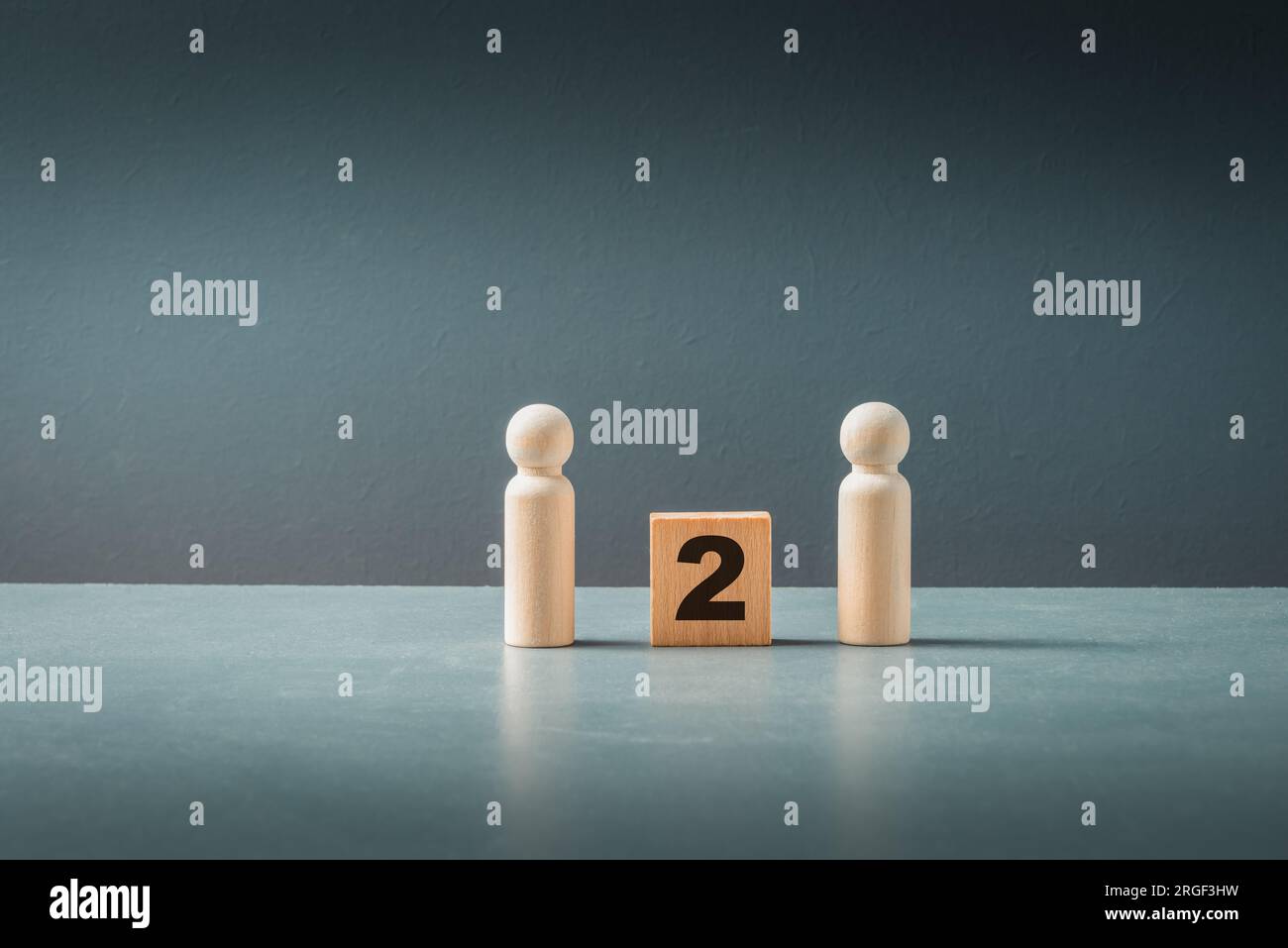 concept of peer 2 peer learning and lending ,wooden symbole Stock Photo ...