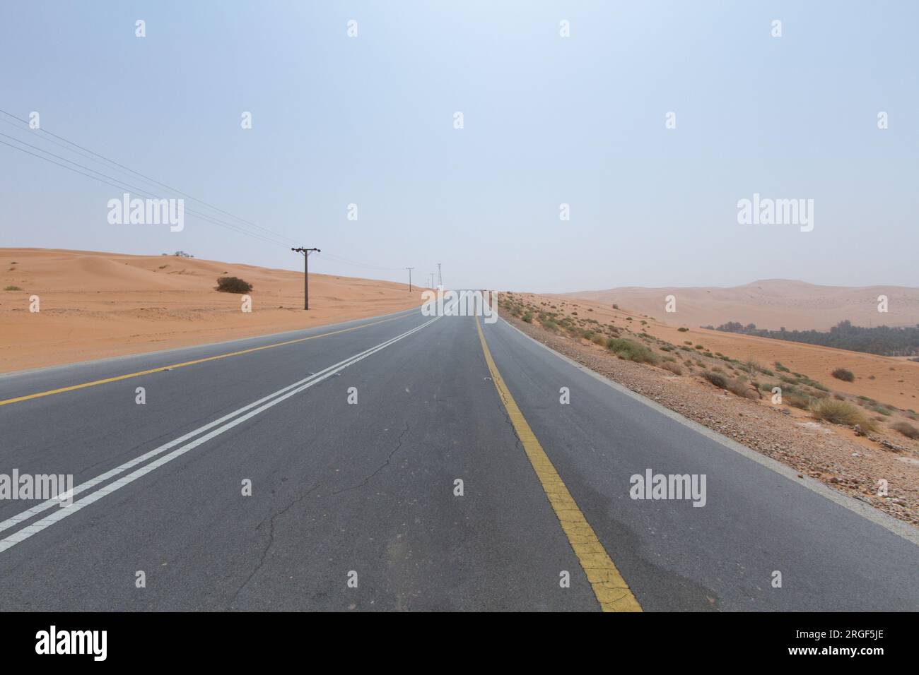 highway roads in saudi arabia Stock Photo - Alamy