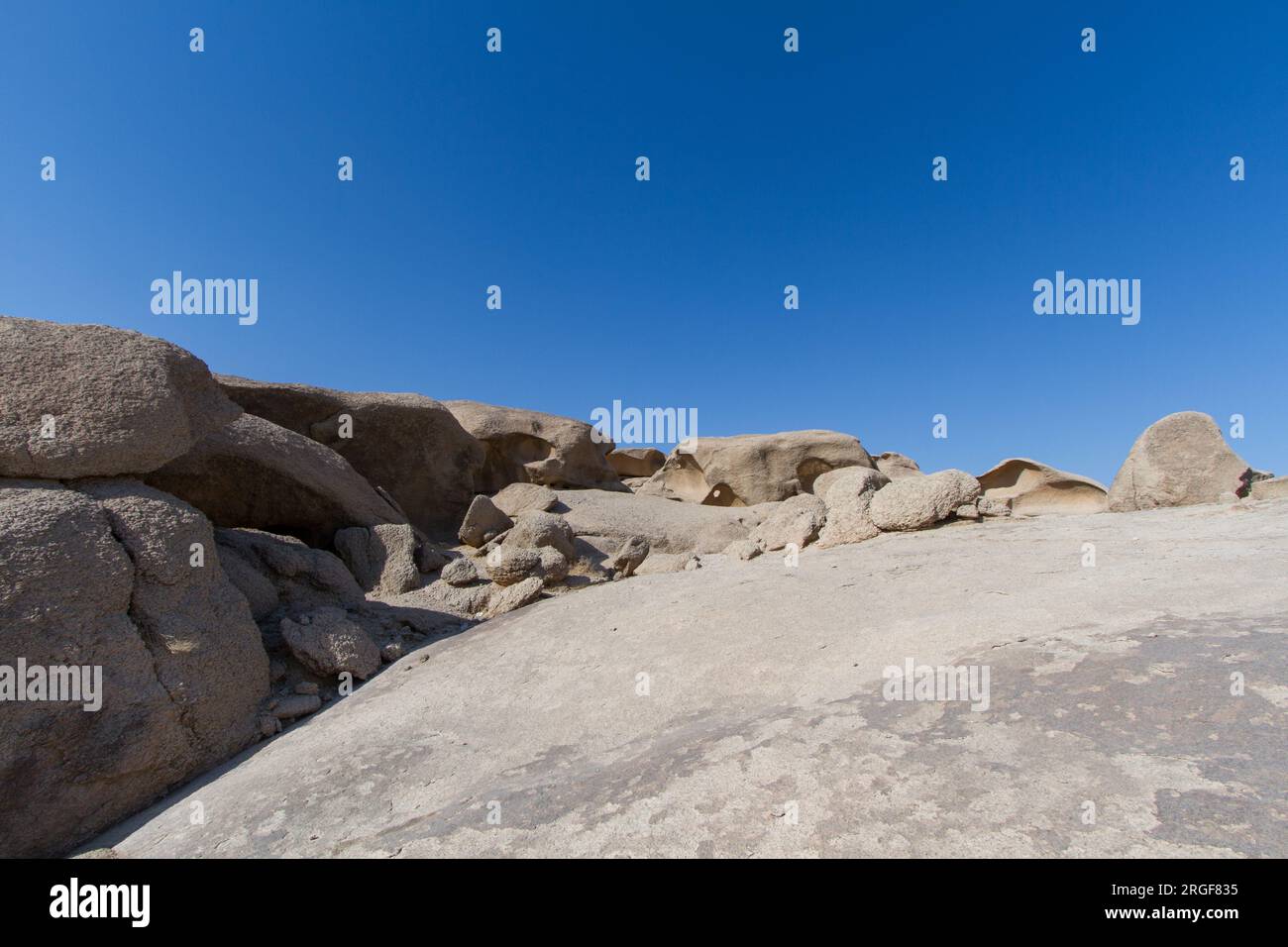 Prince ahmed cave -prince ahmed cave stones shapes in al rwaidah town ...