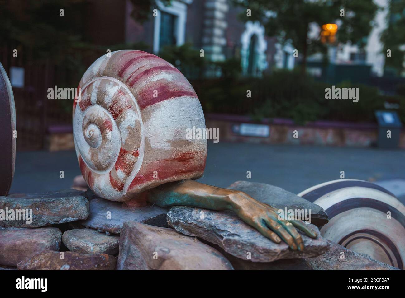 Jocelyn McGregors anthropomorphic snail, at Aldgate square Stock Photo ...