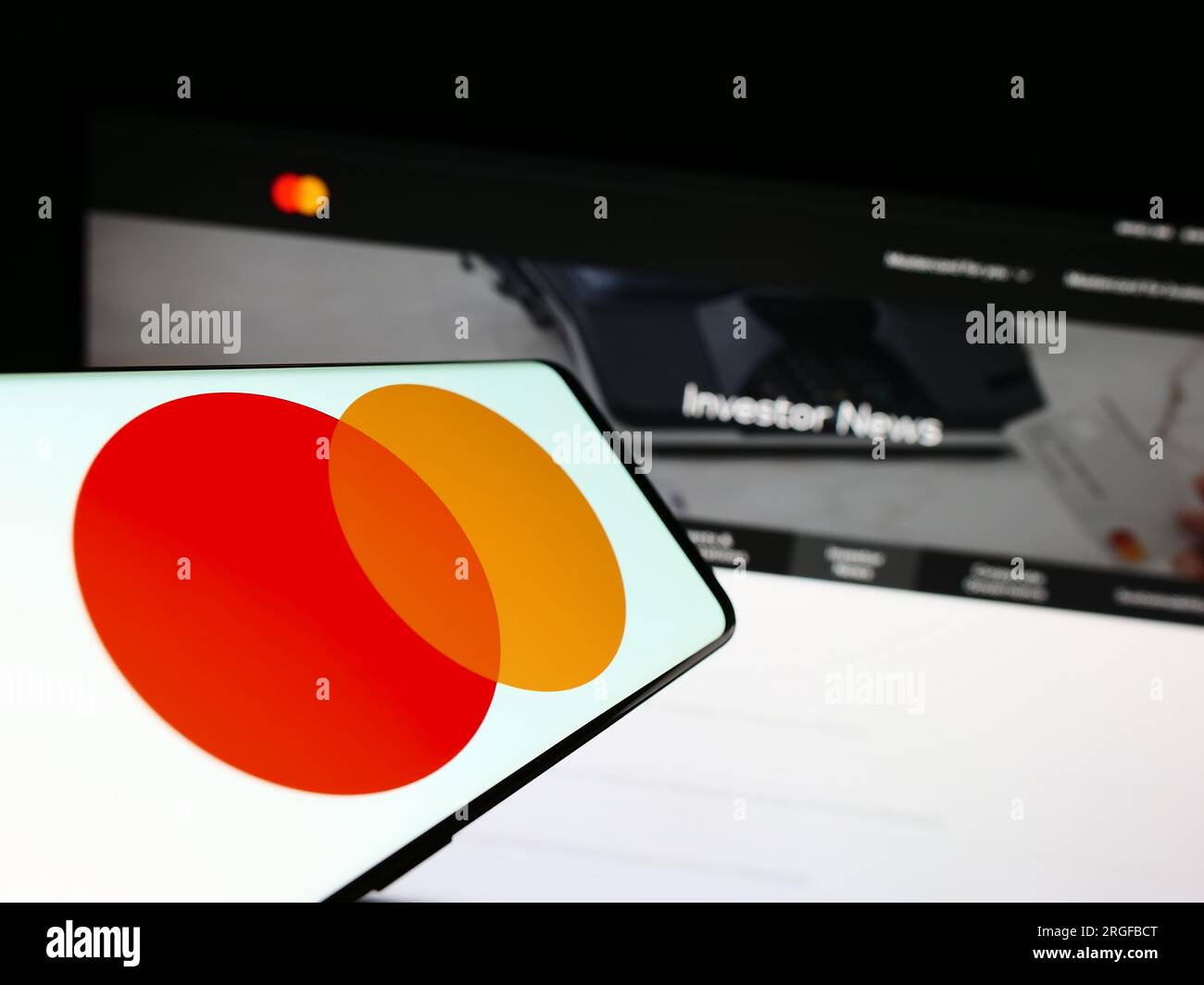 Mastercard new logo card hi-res stock photography and images - Alamy