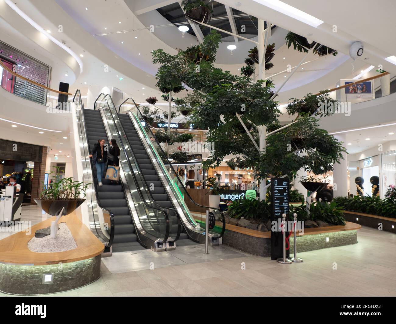 Shopping city süd vienna hi-res stock photography and images - Alamy