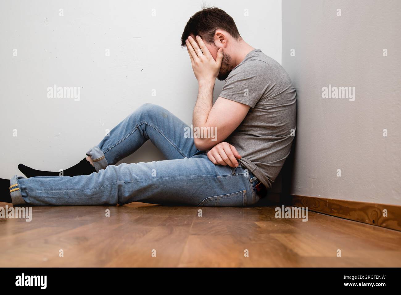 Man corner room hi-res stock photography and images - Alamy