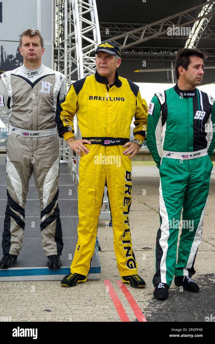 Pilots Steve Jones (l) and Nigel Lamb (c) at the 2008 Red Bull Air Race ...