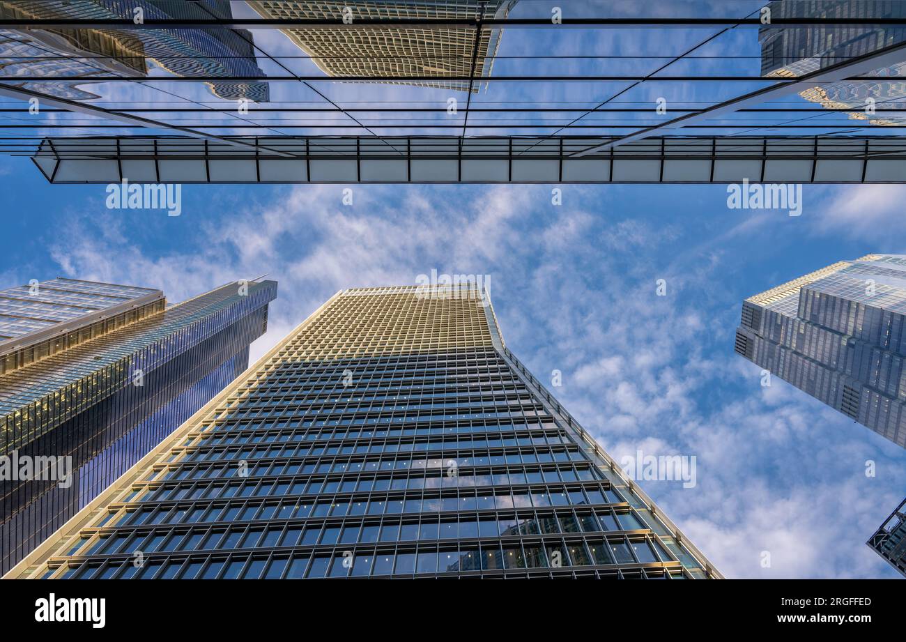 London, UK: Skyscrapers of Bishopsgate in the City. L-R: 110 ...
