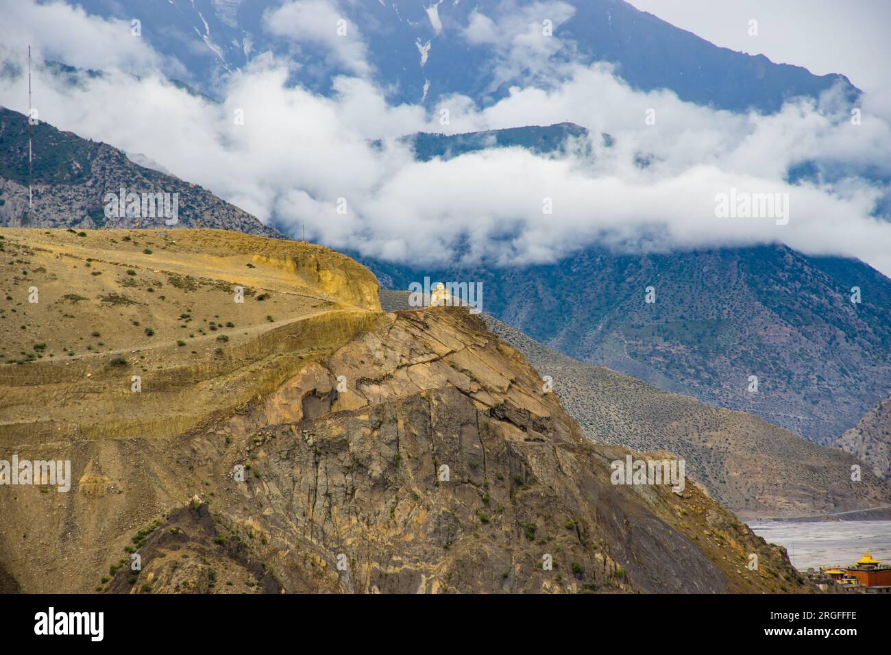 Beautiful Kagbeni Village on the banks of Kaligandaki River in Upper ...