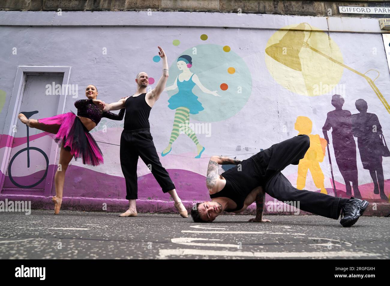 Ballet dancers Kealy Fouracre, Tyrone Anthony and street perfomer Riley ...