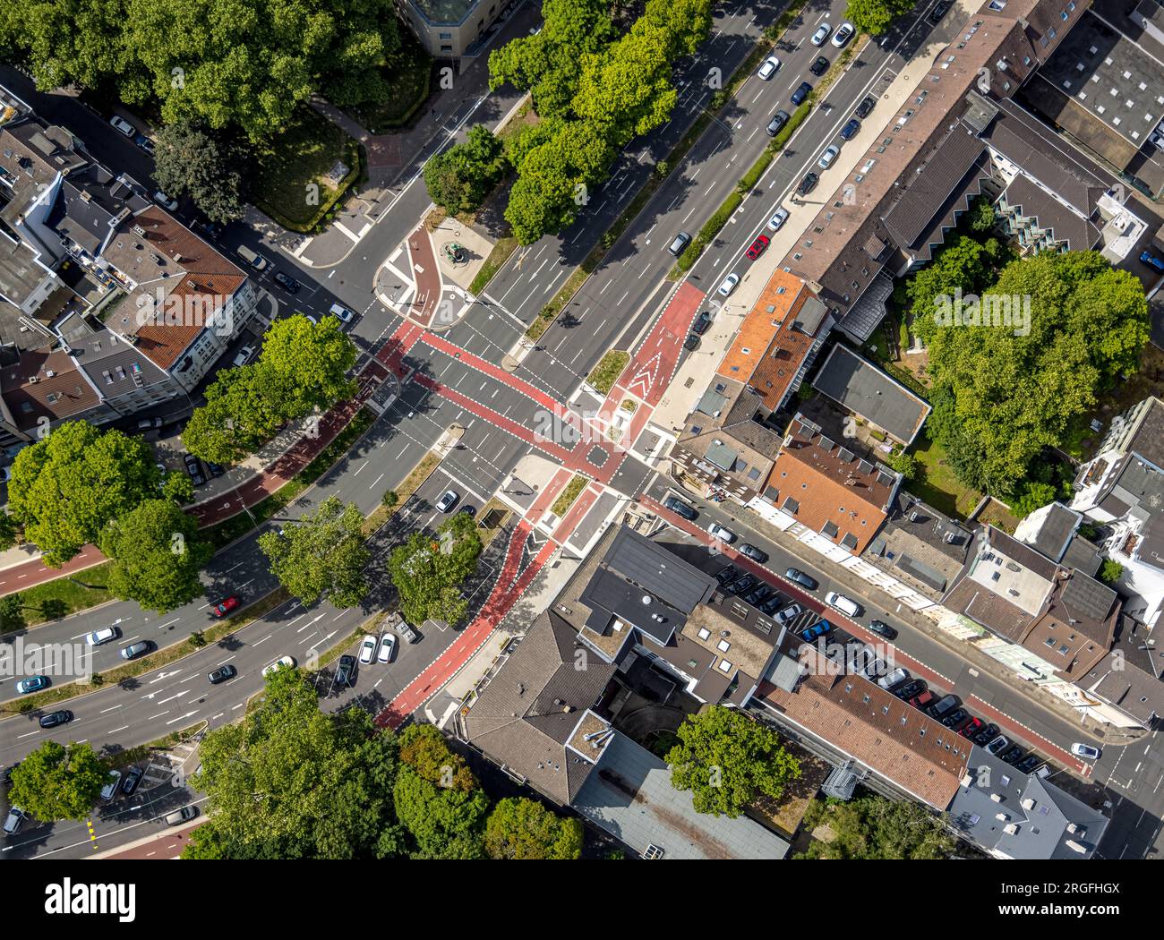 Aerial view, red bike lanes, intersection Olpe and Ostwall, federal ...