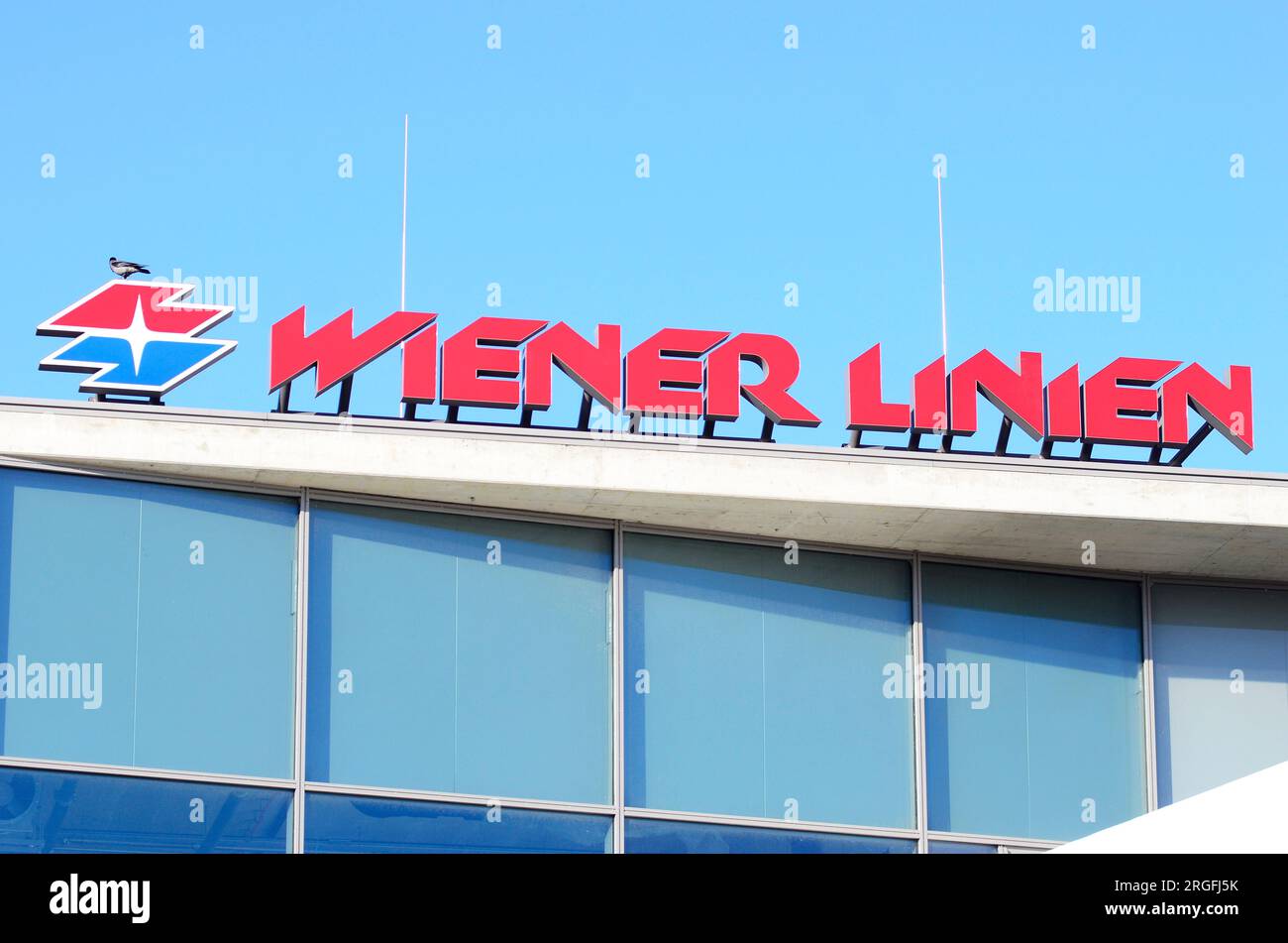 Wiener linien hi-res stock photography and images - Alamy