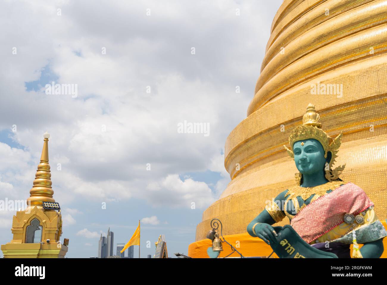 The Golden Mount Wat Saket in Bangkok, Thailand Stock Photo - Alamy