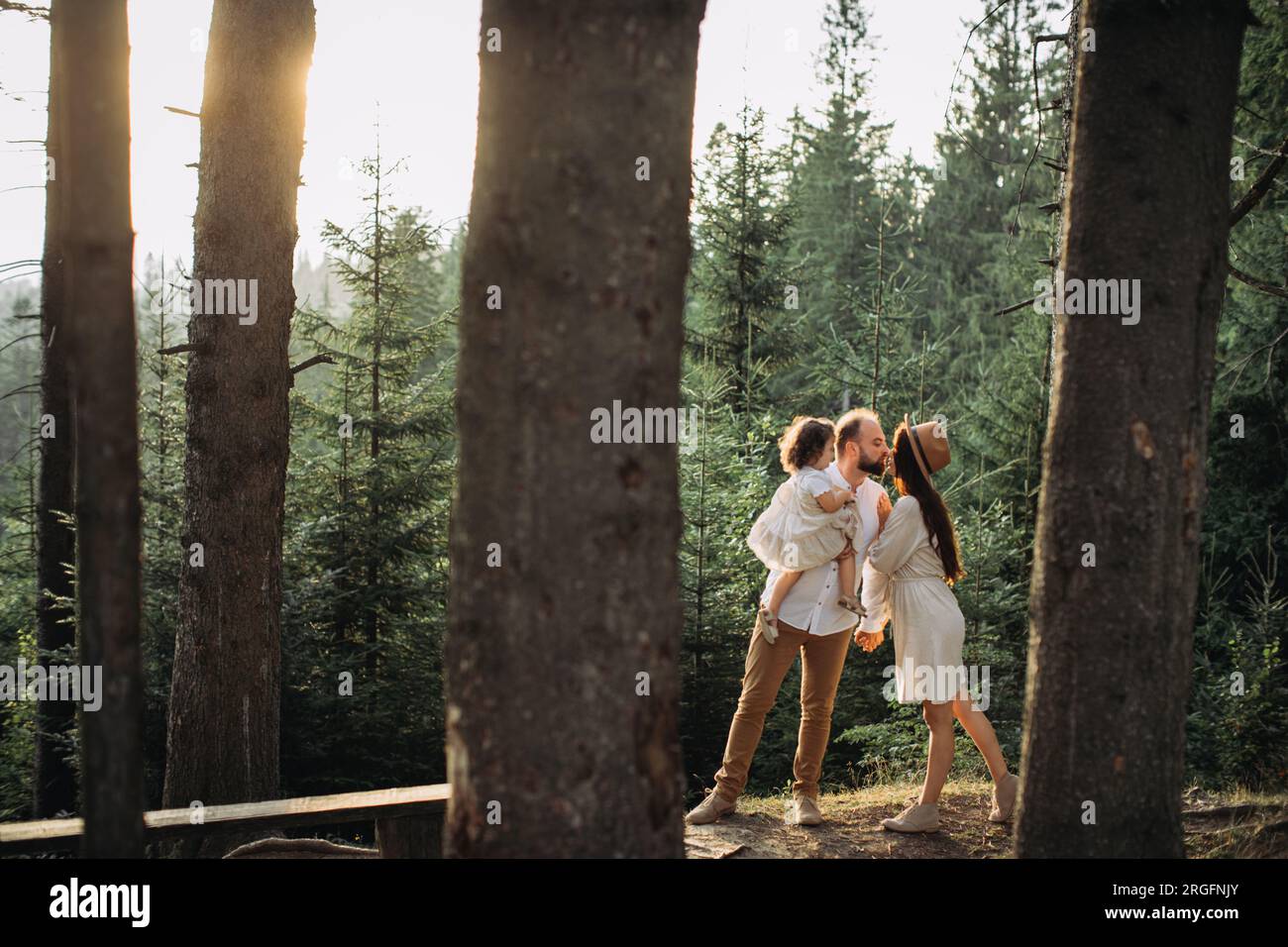 Family outdoor adventure hi-res stock photography and images - Alamy