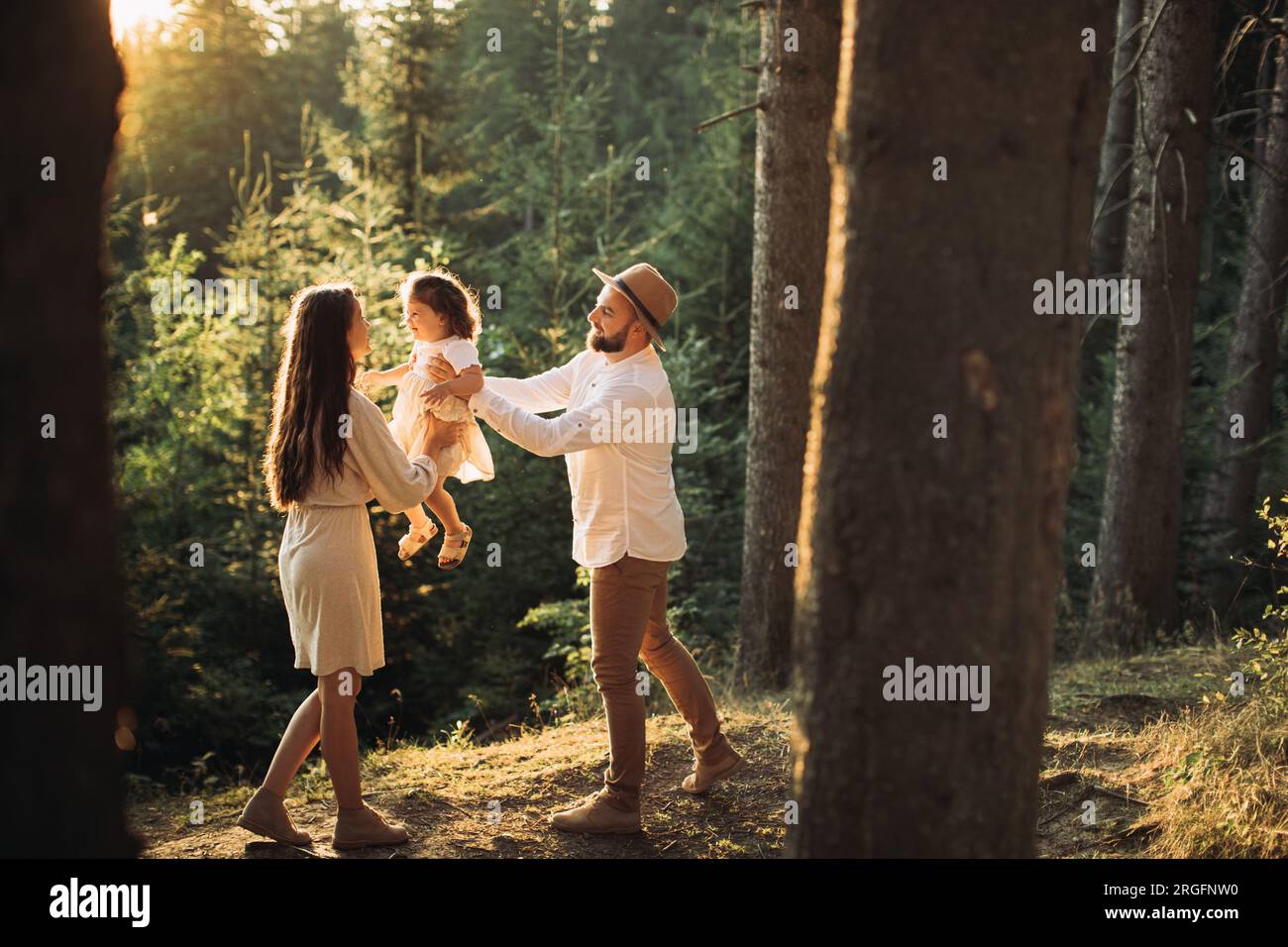 Family growth hi-res stock photography and images - Alamy