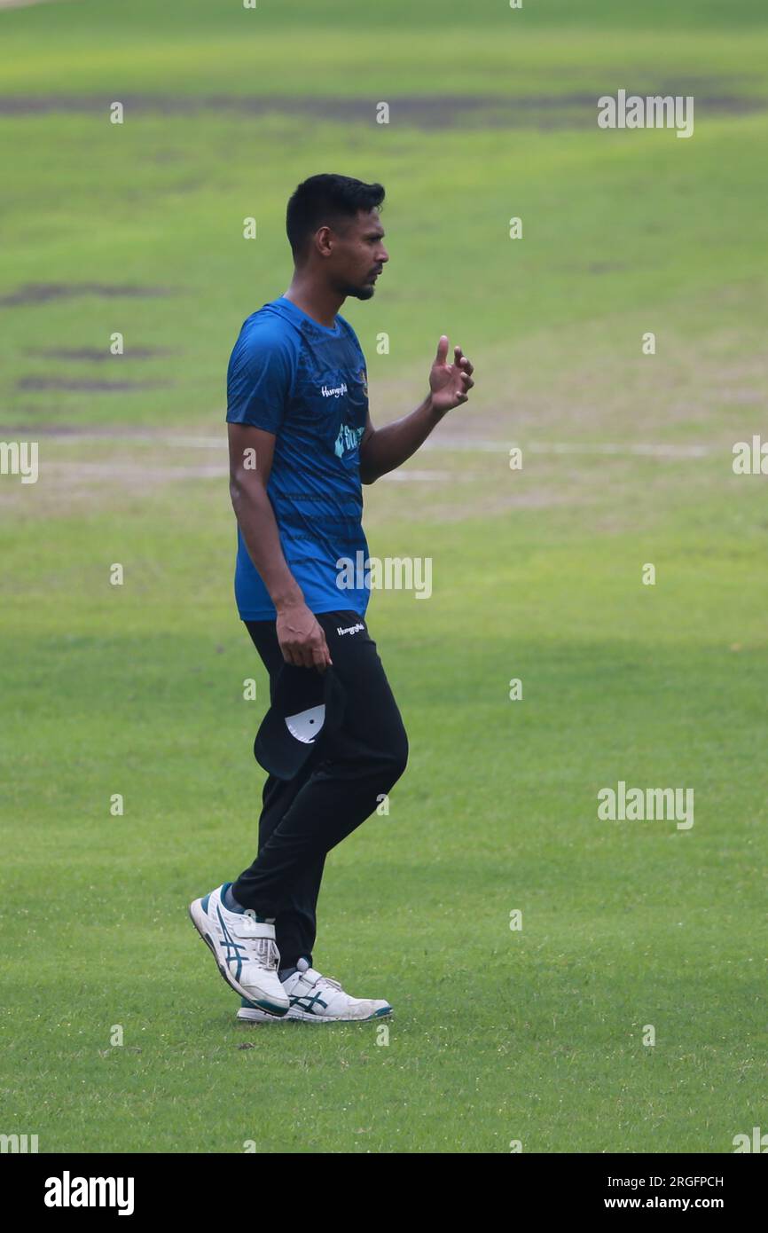 Mustafizur rahman hi-res stock photography and images - Alamy