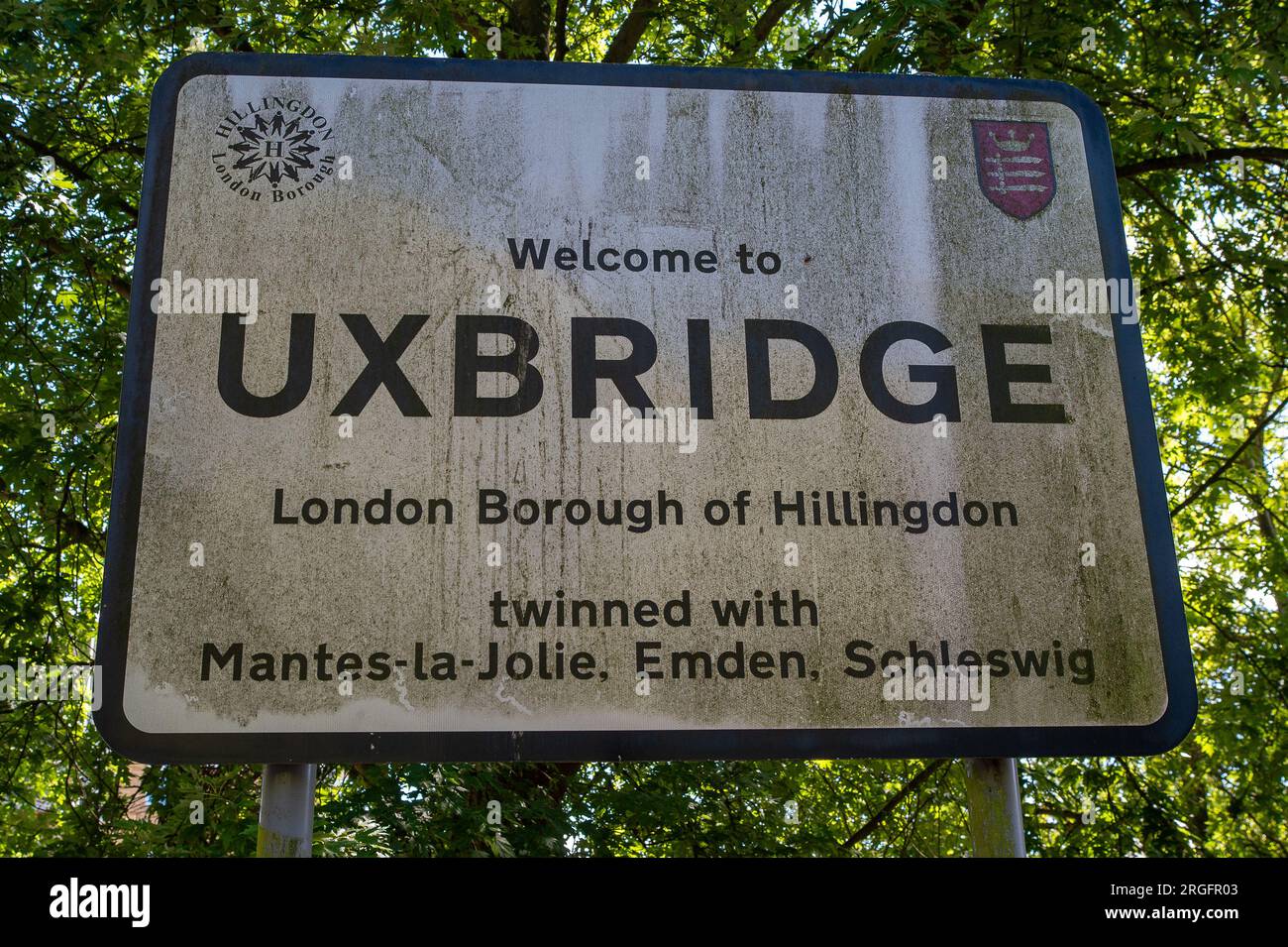 Uxbridge, UK. 9th August, 2023. New ULEZ cameras and signs have been ...