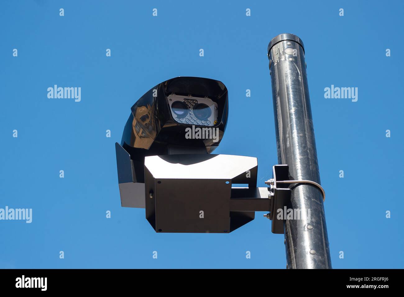 Uxbridge, UK. 9th August, 2023. New ULEZ cameras and signs (pictured ...