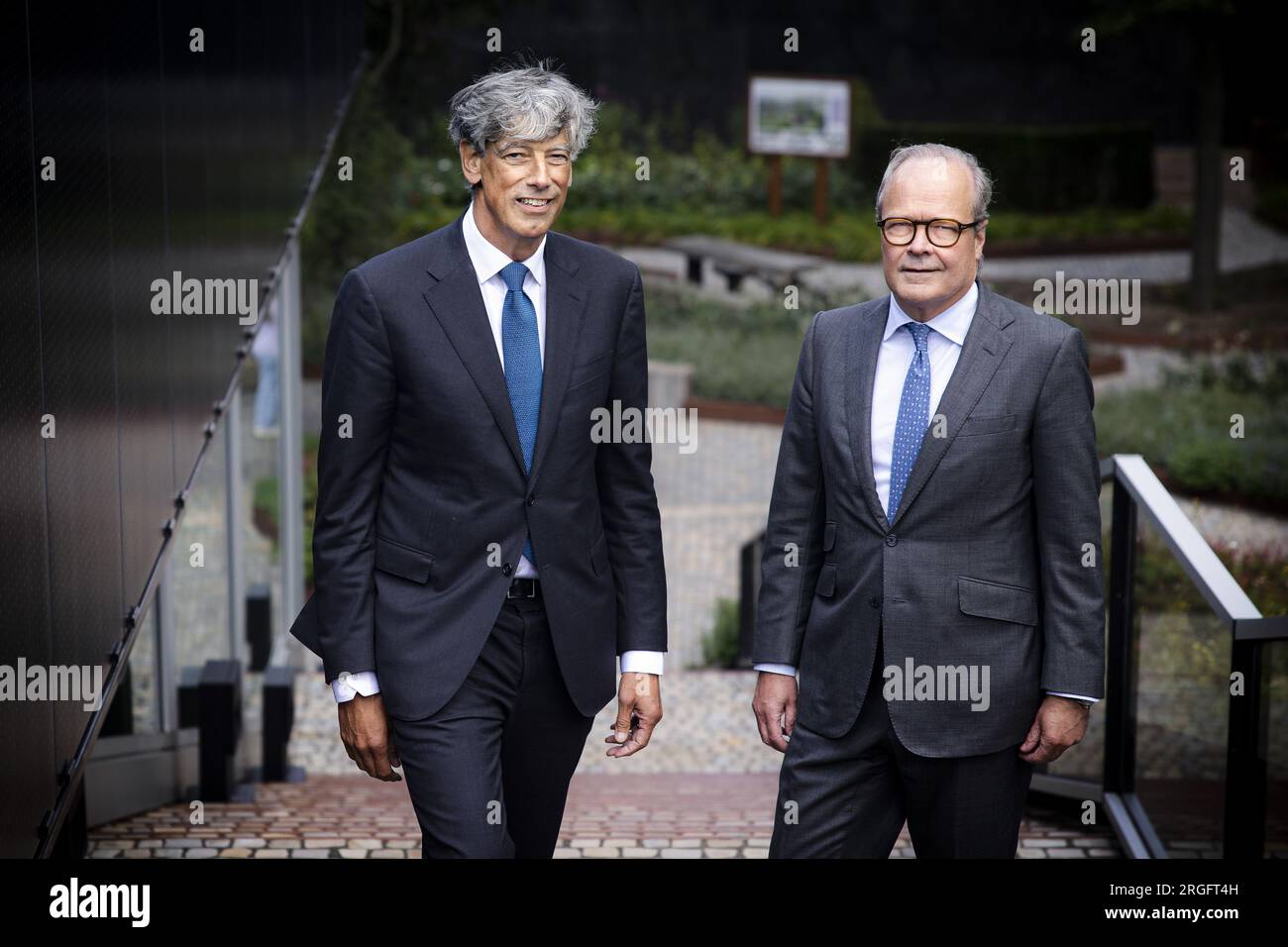 Businessman abnamro hi-res stock photography and images - Alamy