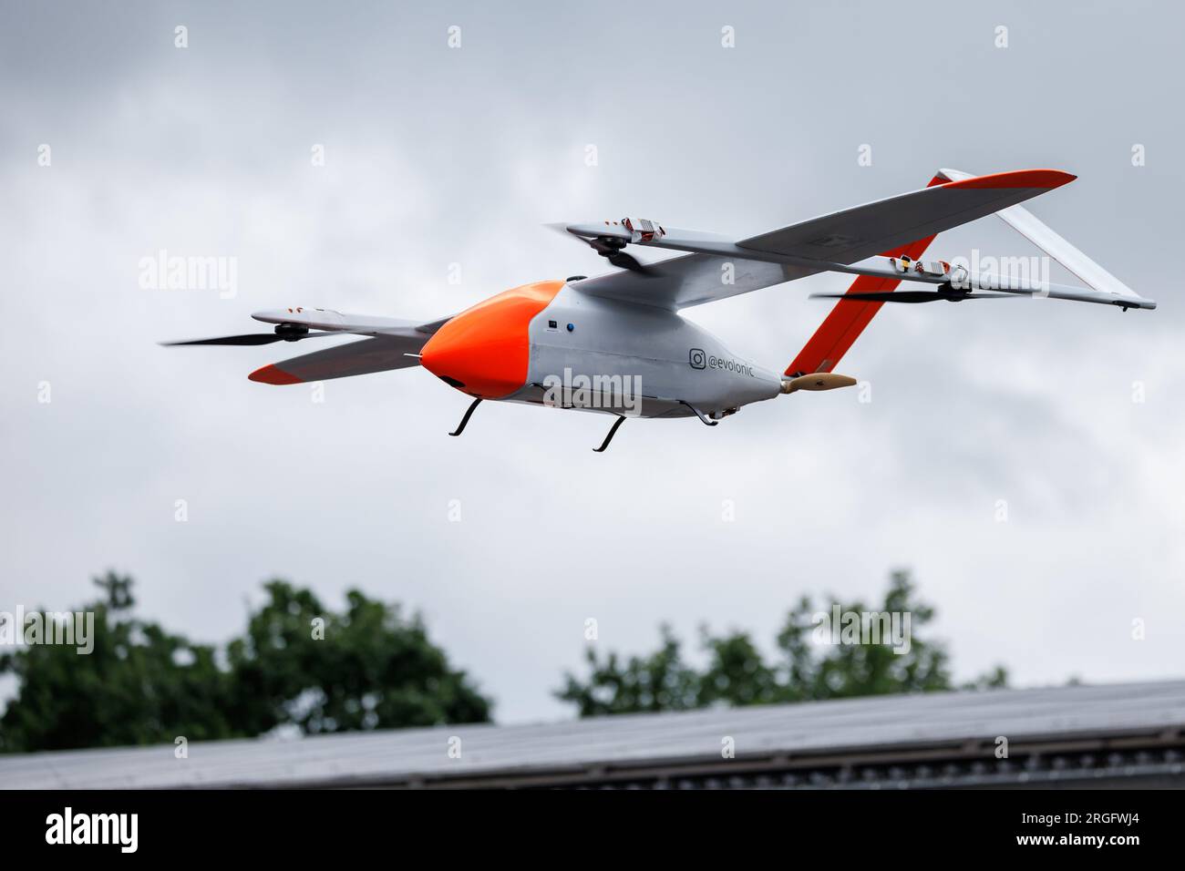 Erlangen, Germany. 09th Aug, 2023. A drone from the "Evolonic" pilot project for early detection ...