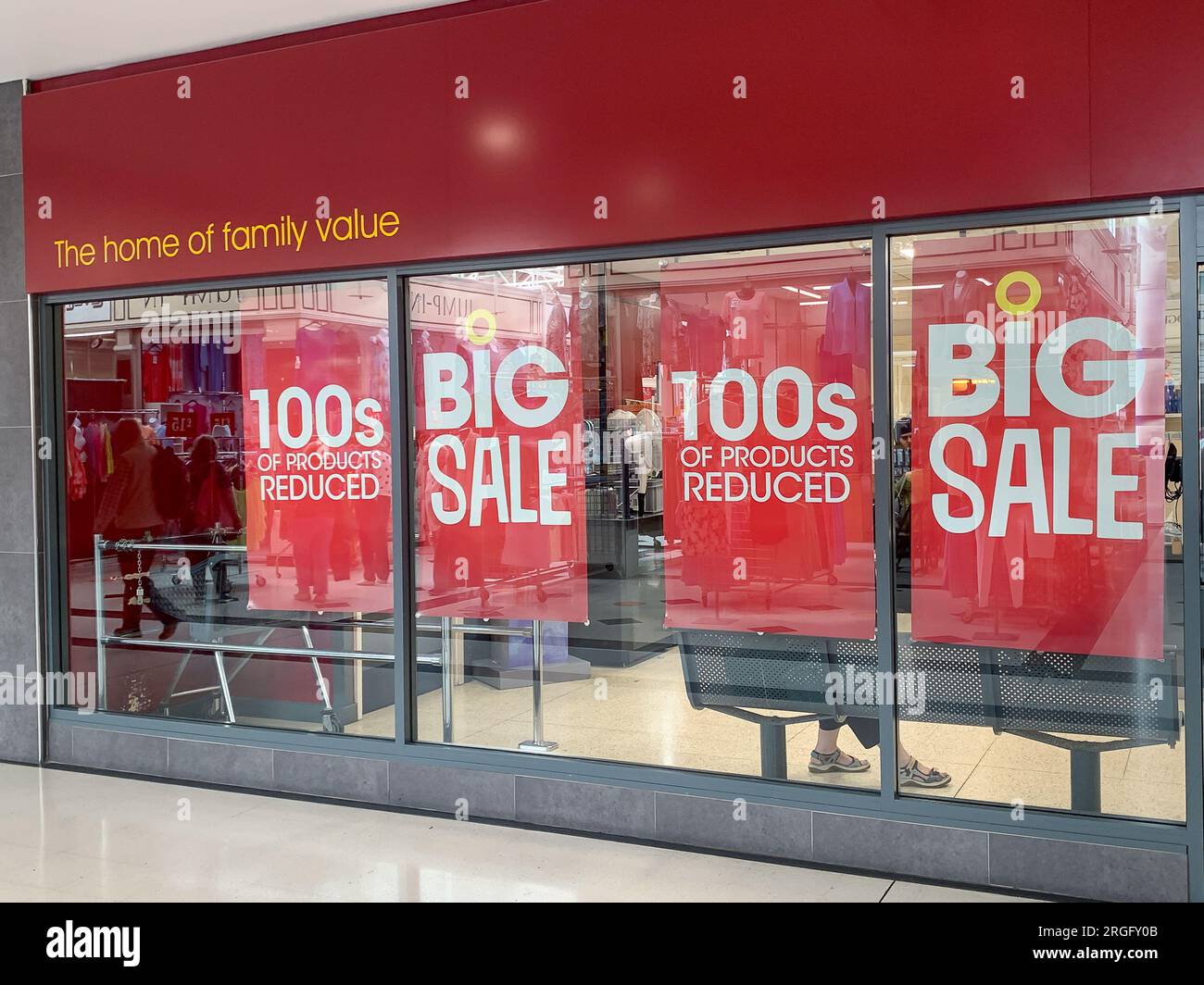 Gordon brothers logo hi-res stock photography and images - Alamy