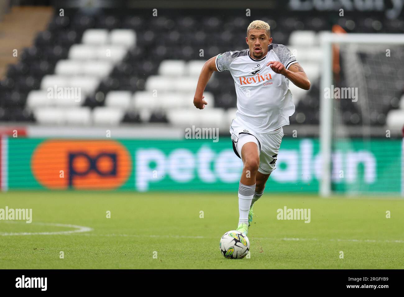 Nathan wood carabao cup hi-res stock photography and images - Alamy