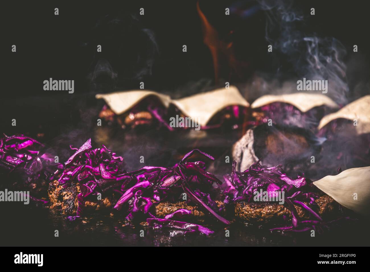 Juicy ground beef burger sizzling hi-res stock photography and images ...