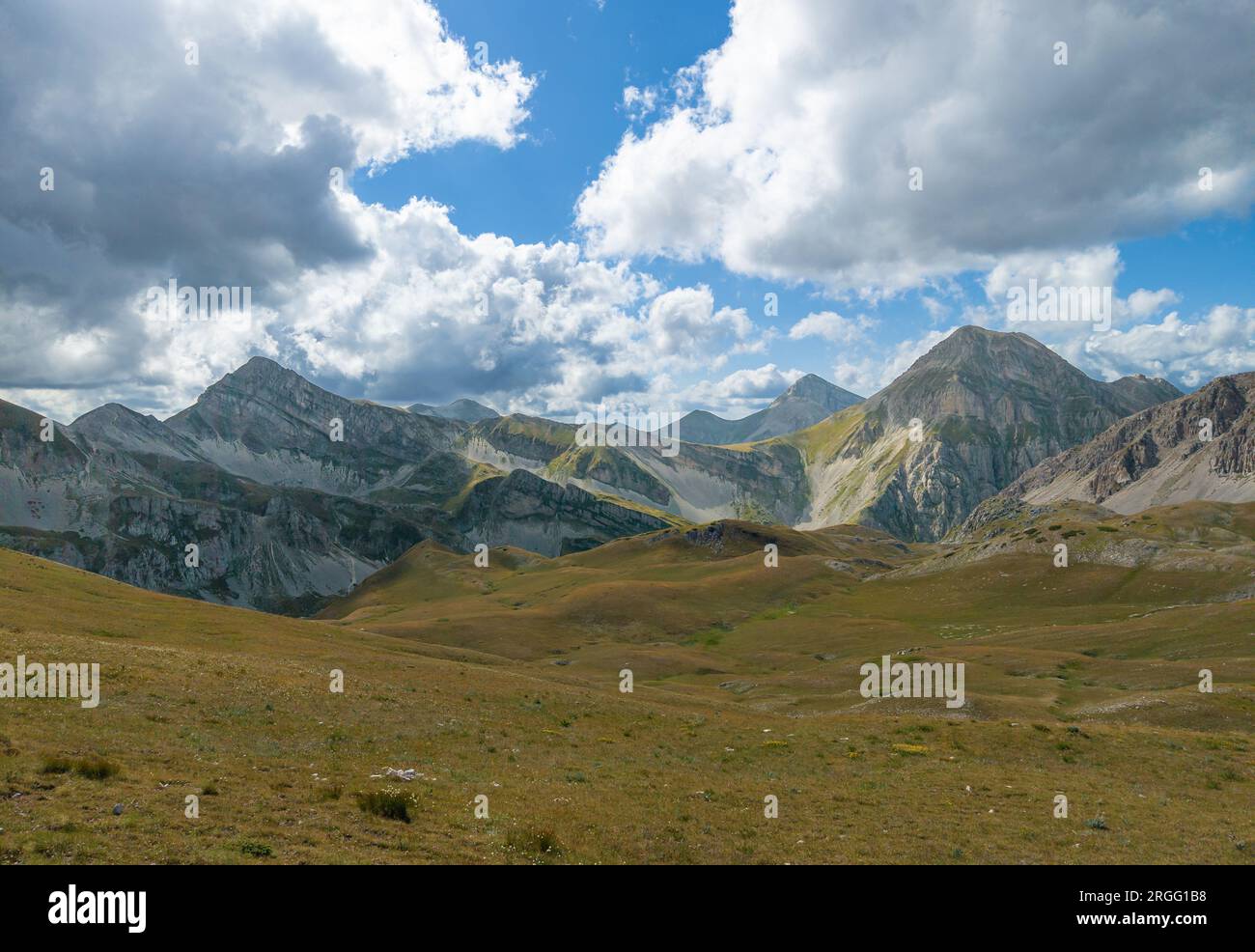 Gran Sasso, Italy - The alpinistic way to Vetta Occidentale of Corno ...