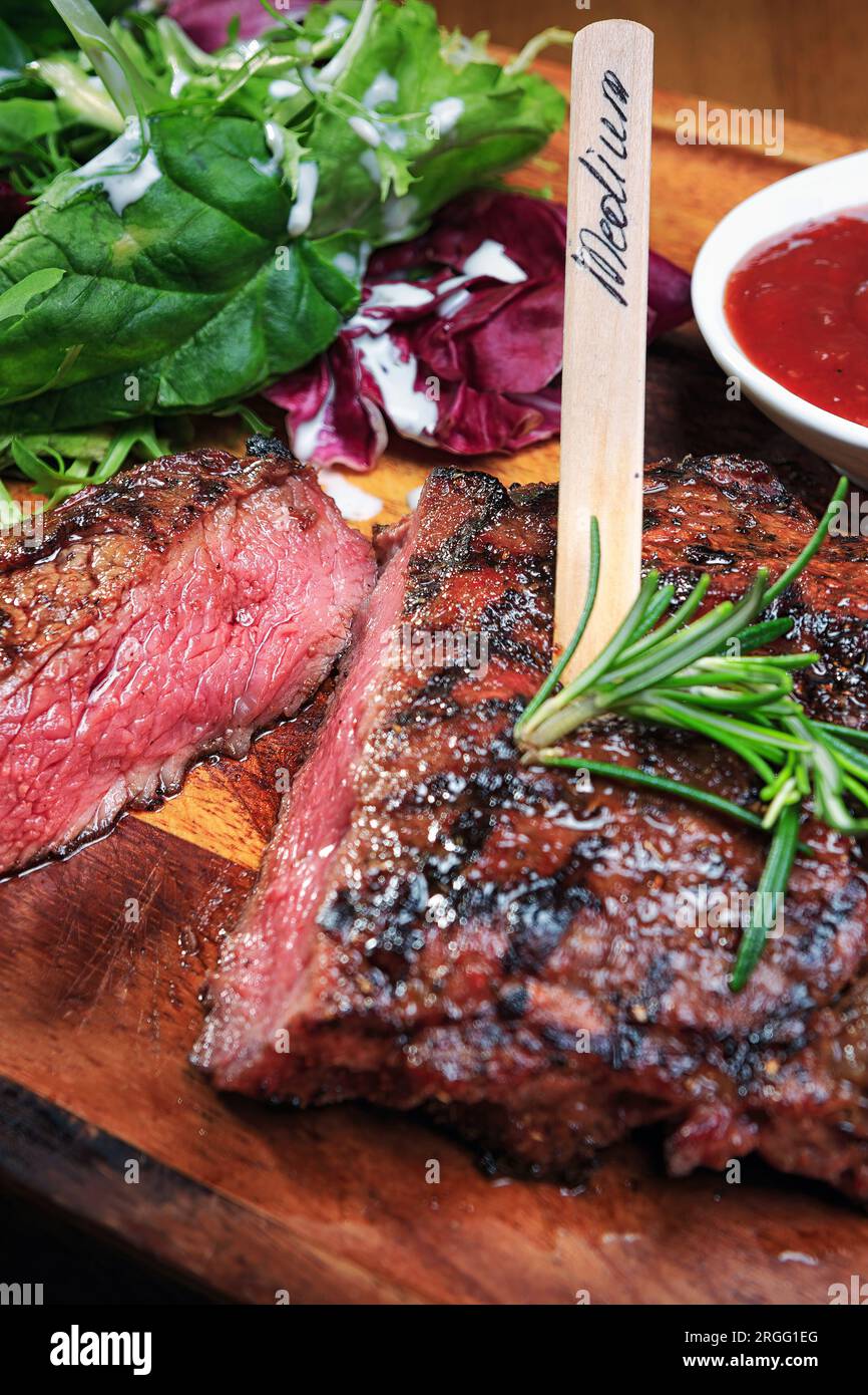 Close up of rump steak with vegetables hi-res stock photography and ...
