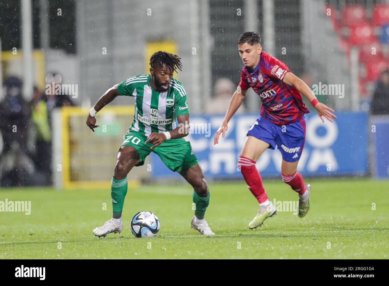 Steeve Yago of Aris Limassol (L) and Ben Lederman of Rakow Czestochowa ...
