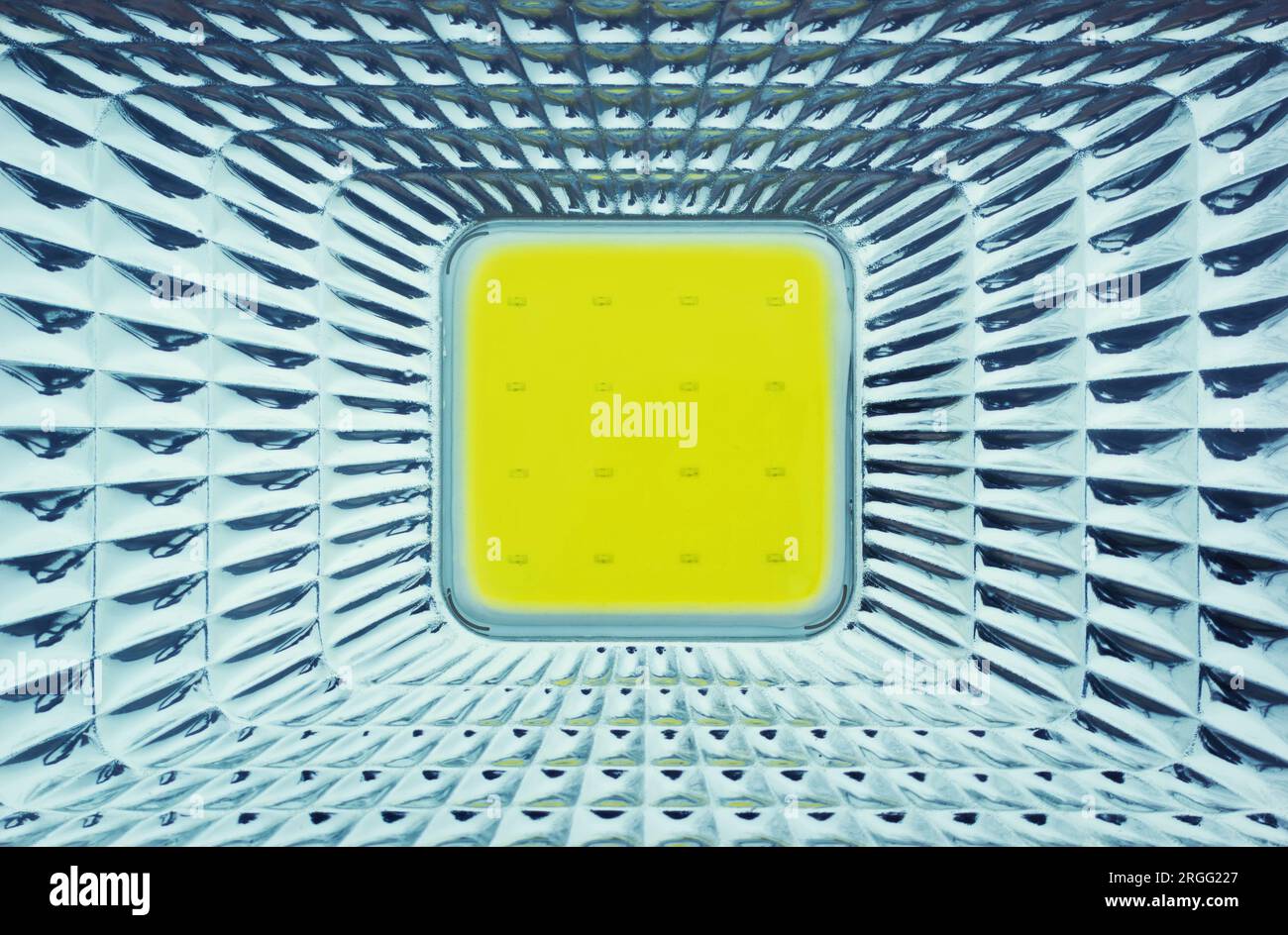 Spotlight with reflector and COB led (chip on board light emitting ...