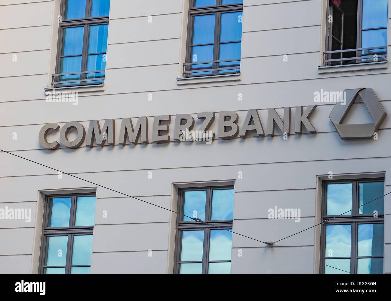 Commerzbank logo hi-res stock photography and images - Alamy