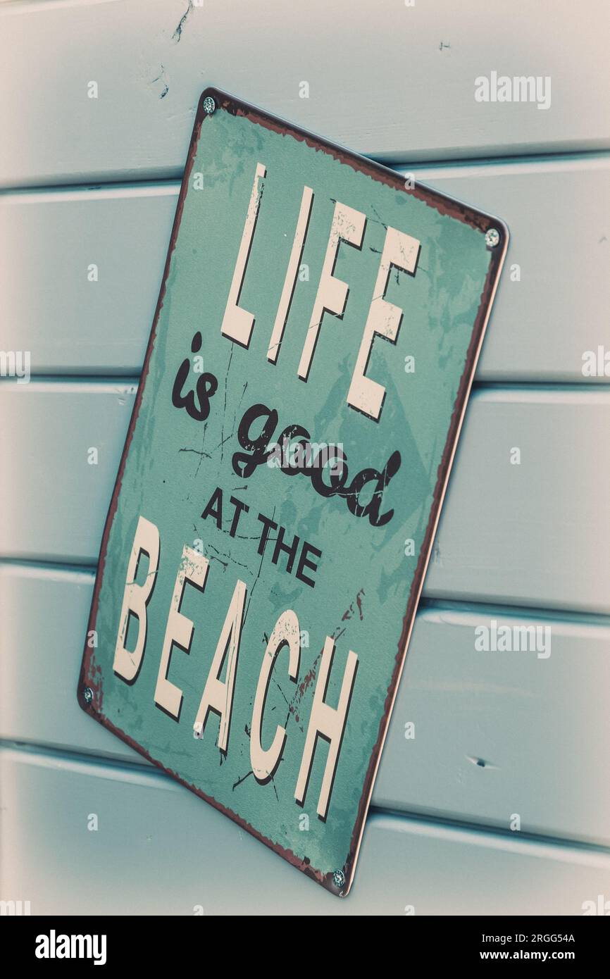 Vintage turquoise sign hi-res stock photography and images - Alamy
