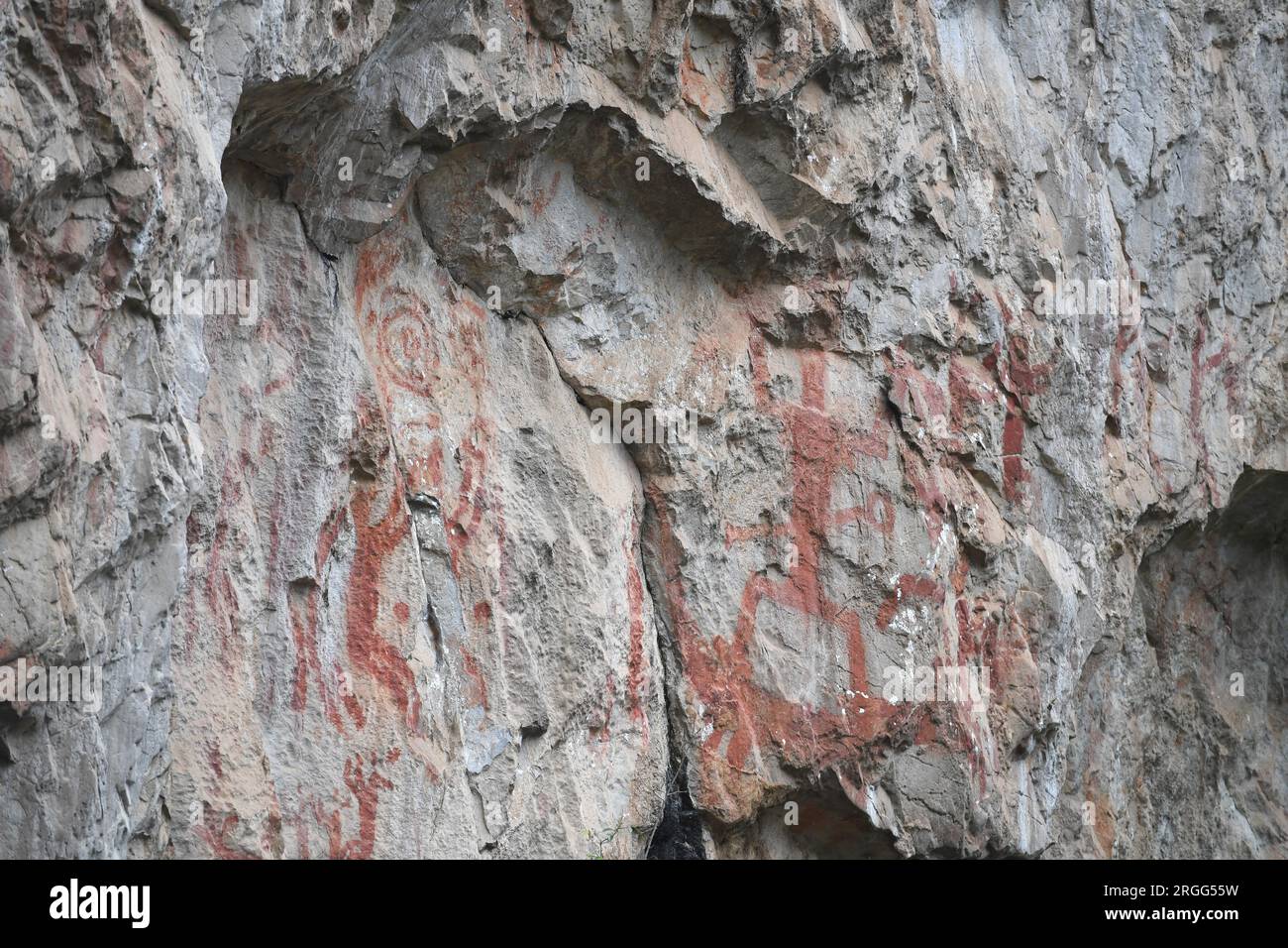 Huashan rock paintings hi-res stock photography and images - Alamy