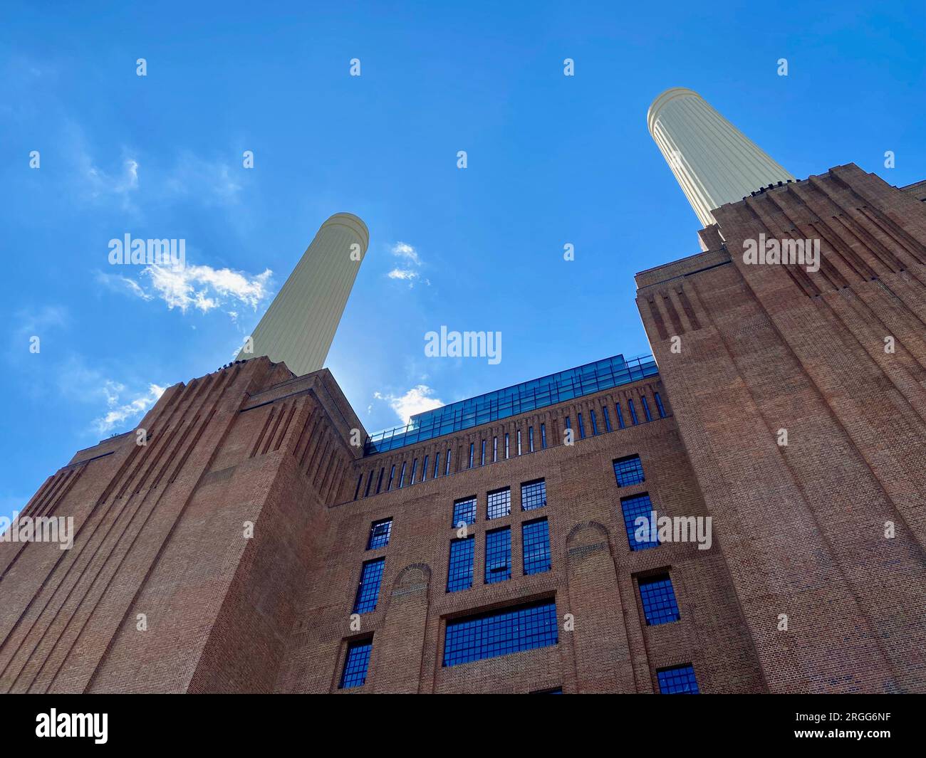 exterior of battersea power station with iconic towers south london ...
