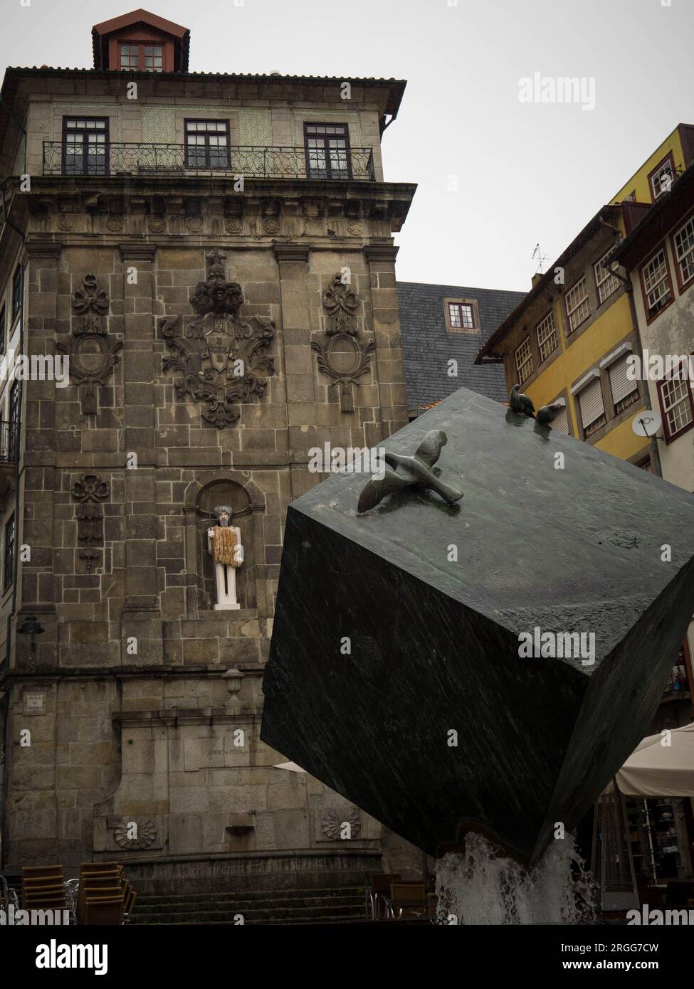 Cubo da Ribeira modern sculpture by Jose Rodrigues on Ribeira Square in ...