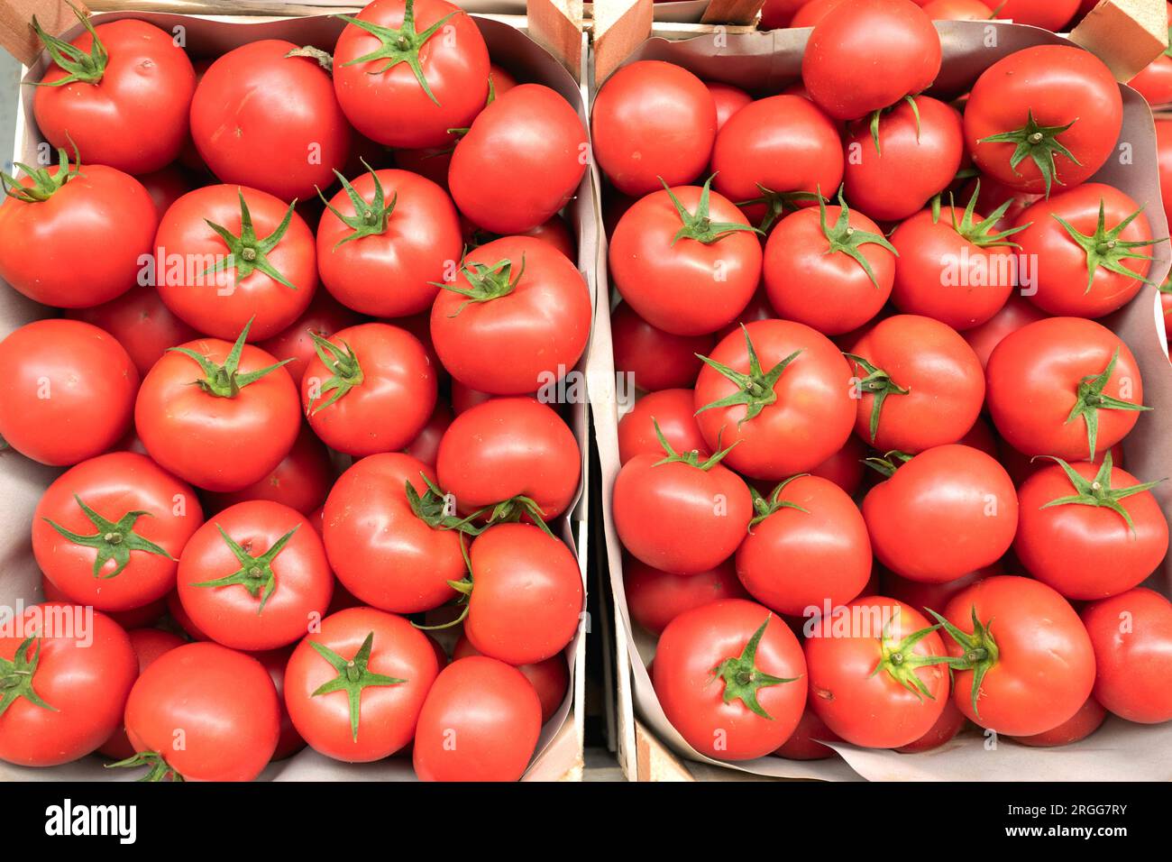 Crates fresh fruits in hi-res stock photography and images - Alamy