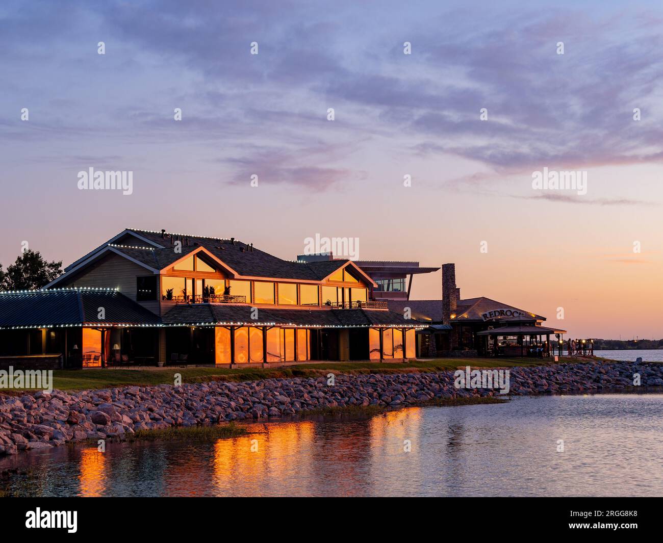 Beautiful sunset landscape of Lake Hefner at Oklahoma Stock Photo - Alamy