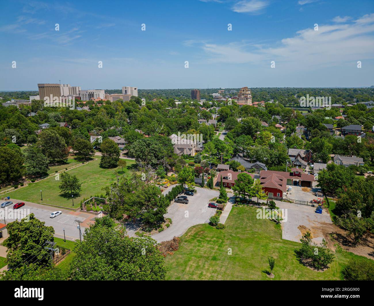 Aerial tulsa oklahoma city skyline hi-res stock photography and images ...