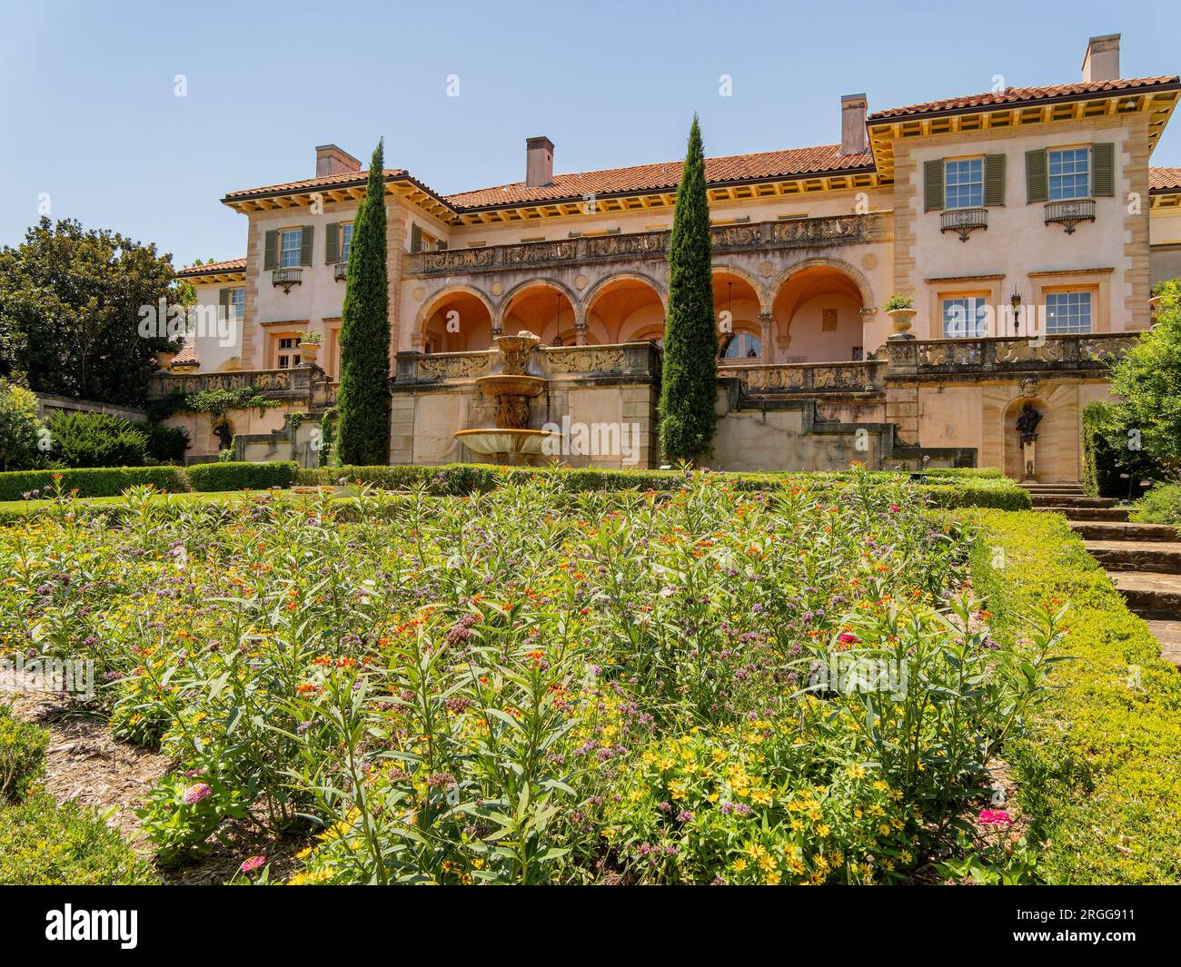 Sunny view of the garden of Philbrook Museum of Art at Tulsa, Oklahoma ...