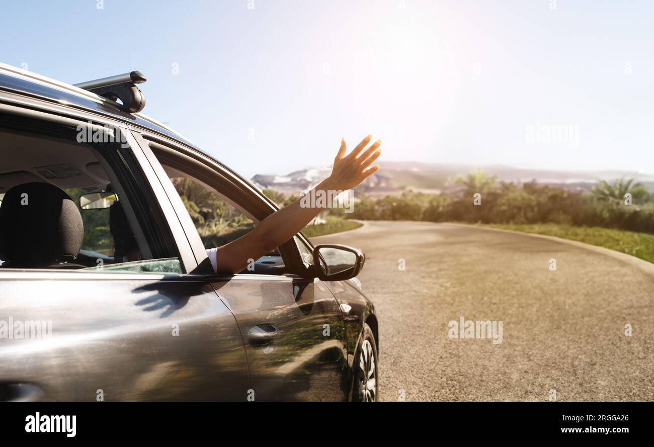 Family waving from window hi-res stock photography and images - Alamy